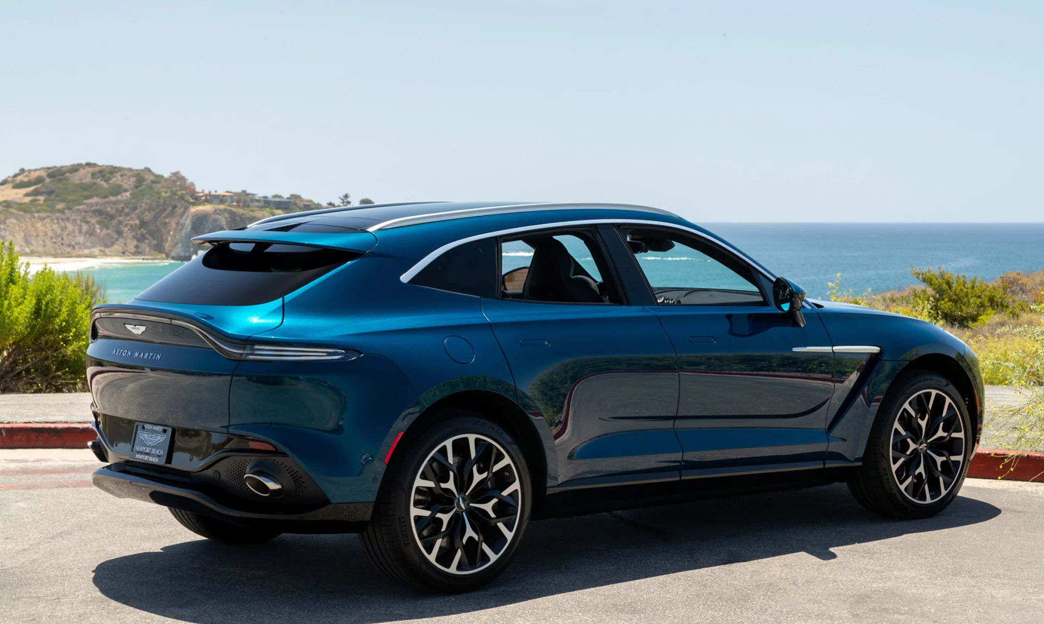 Ocellus Teal - Aston Martin DBX - carpaints.co