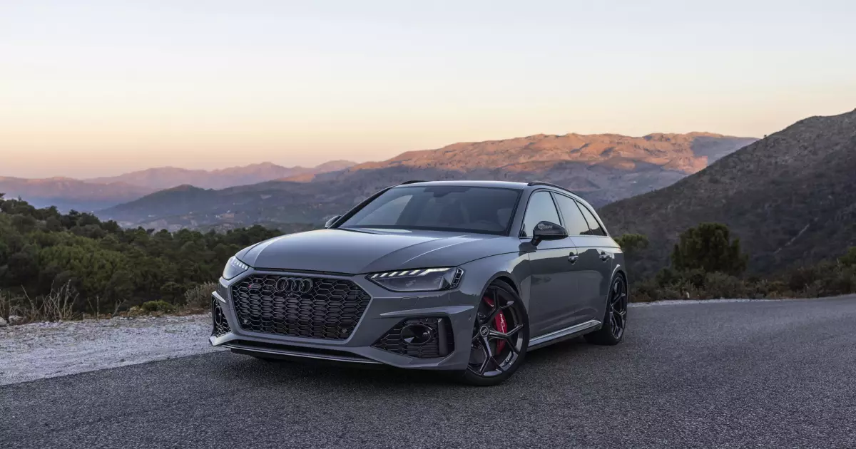 Nardo Grey - Audi RS4 Avant (B9) | carpaints.co