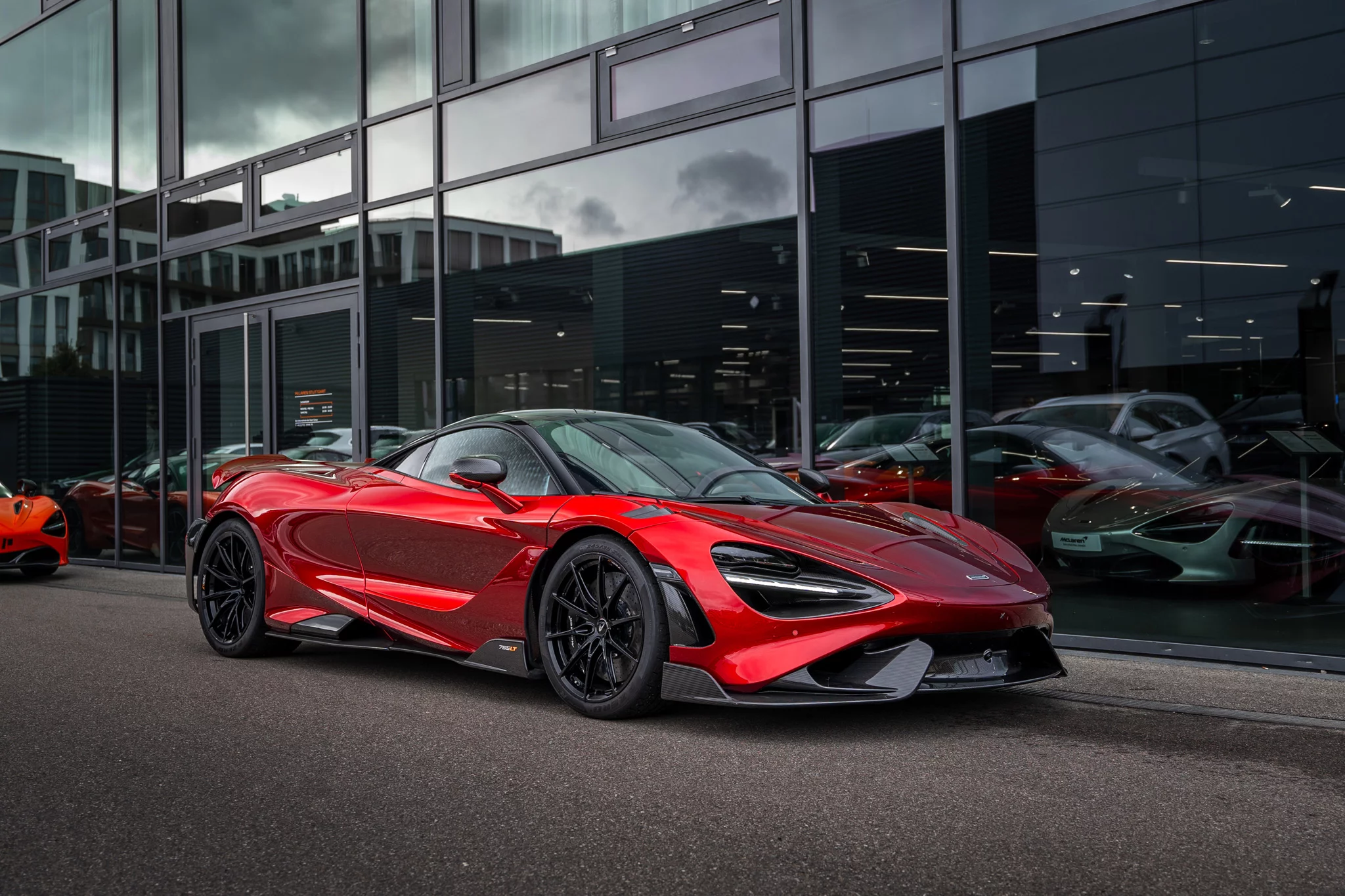 Volcano Red - McLaren 765LT | carpaints.co
