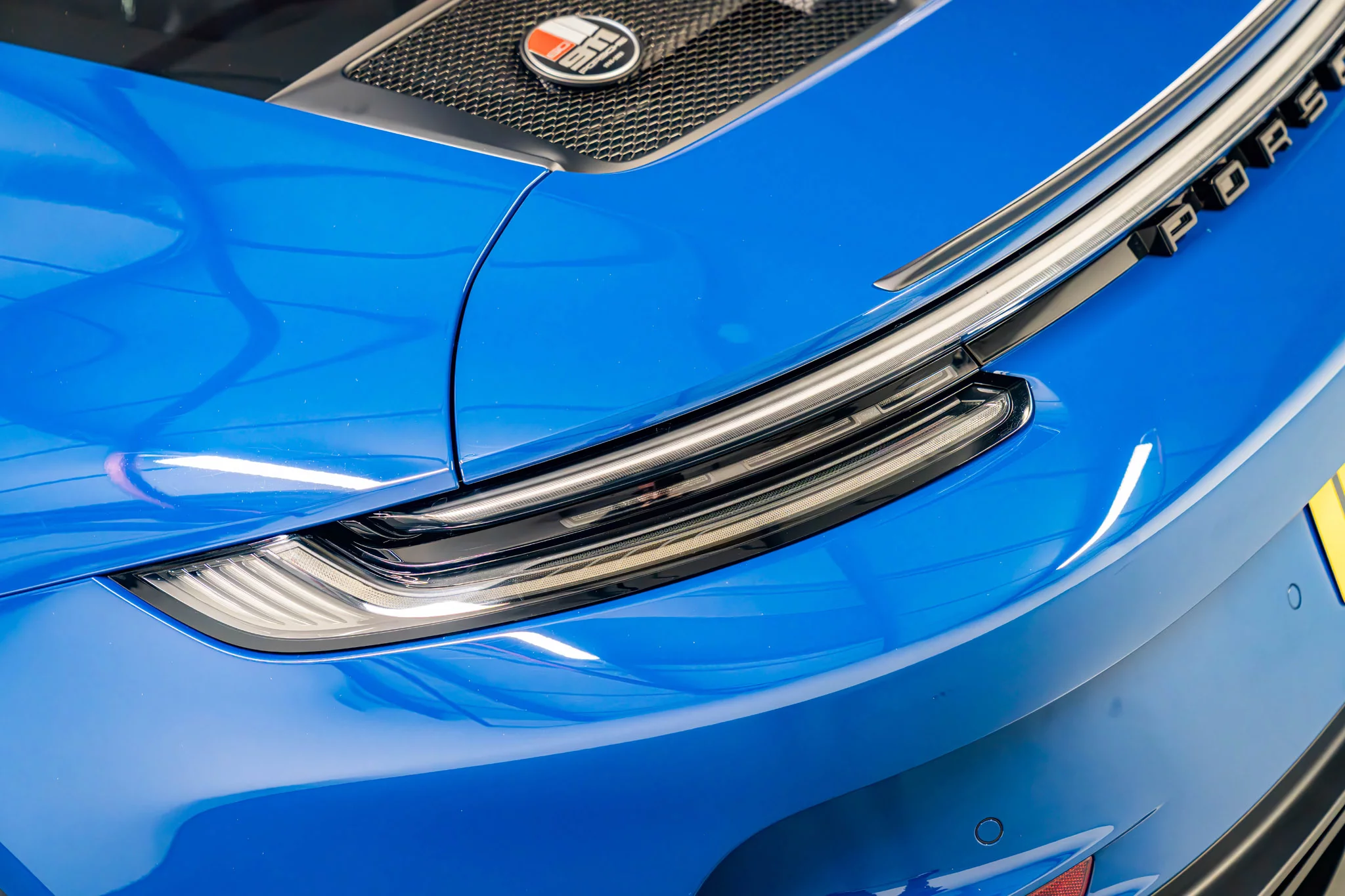 Manaus Blue - Porsche 911 S/T (992) | carpaints.co