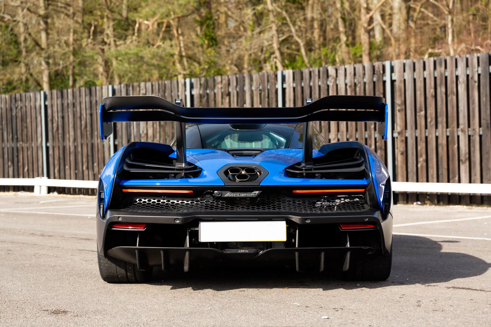 Paris Blue - McLaren Senna - carpaints.co