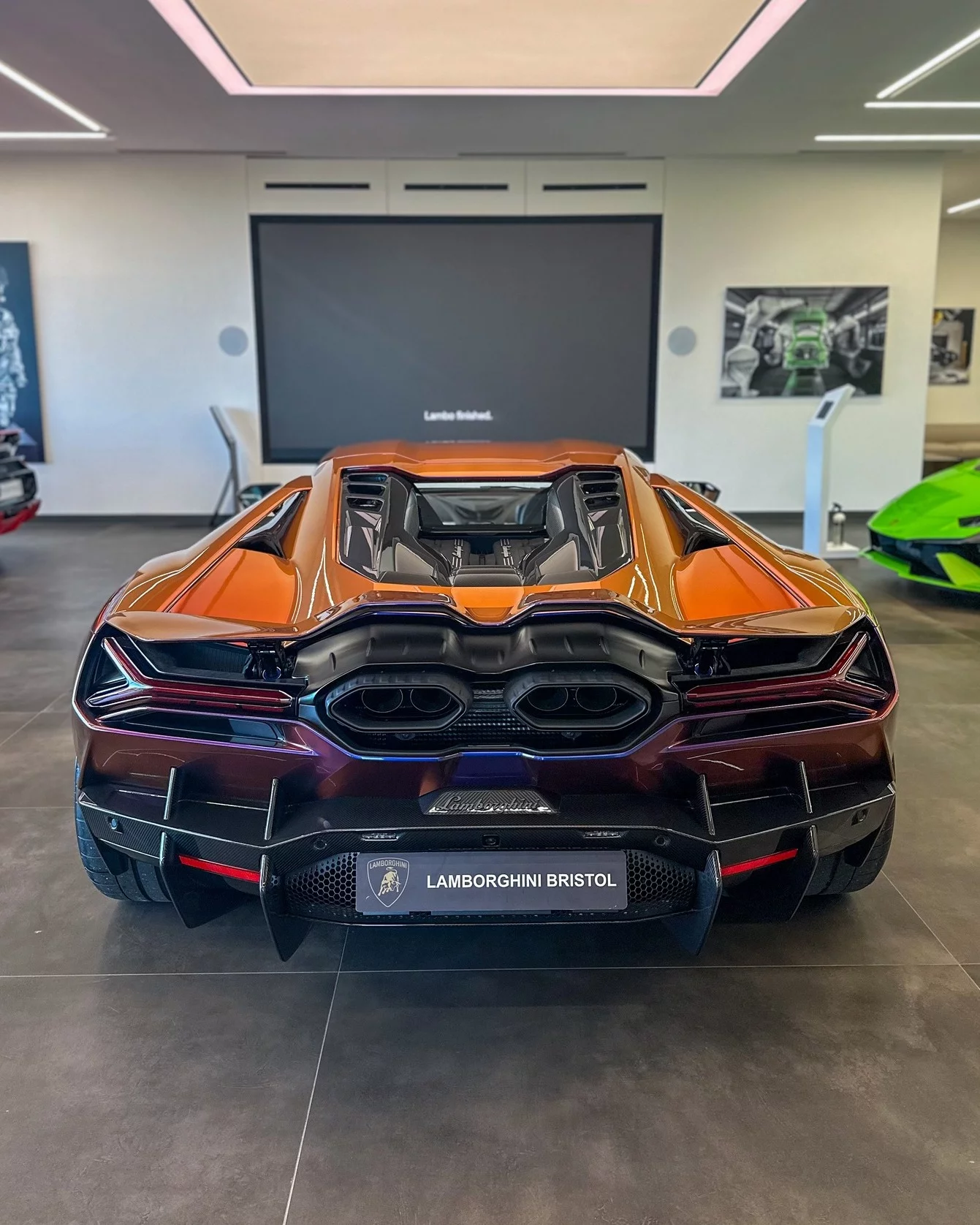 Blu Hal - Lamborghini Revuelto | carpaints.co