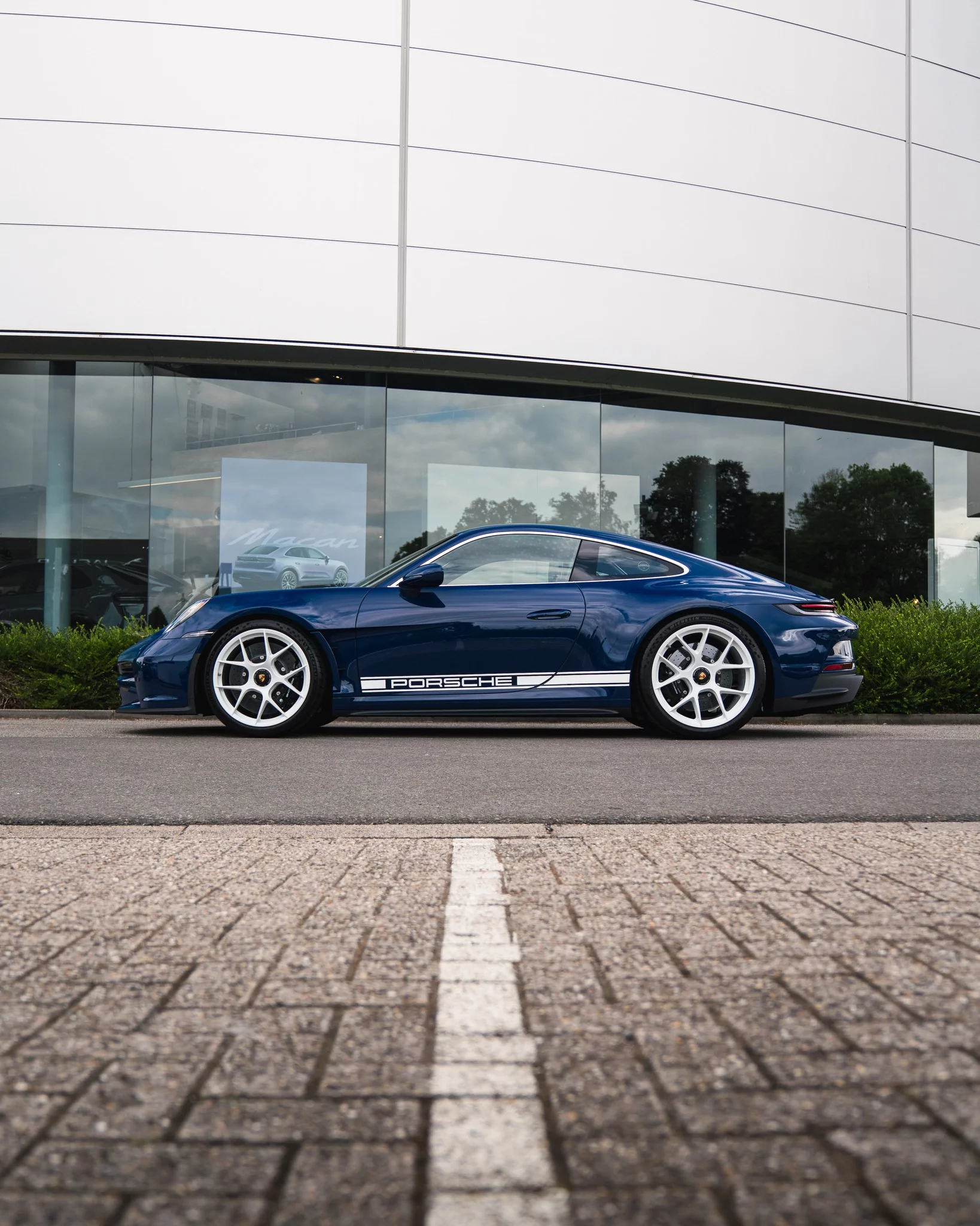 Albert Blue - Porsche 911 S/T (992) | carpaints.co