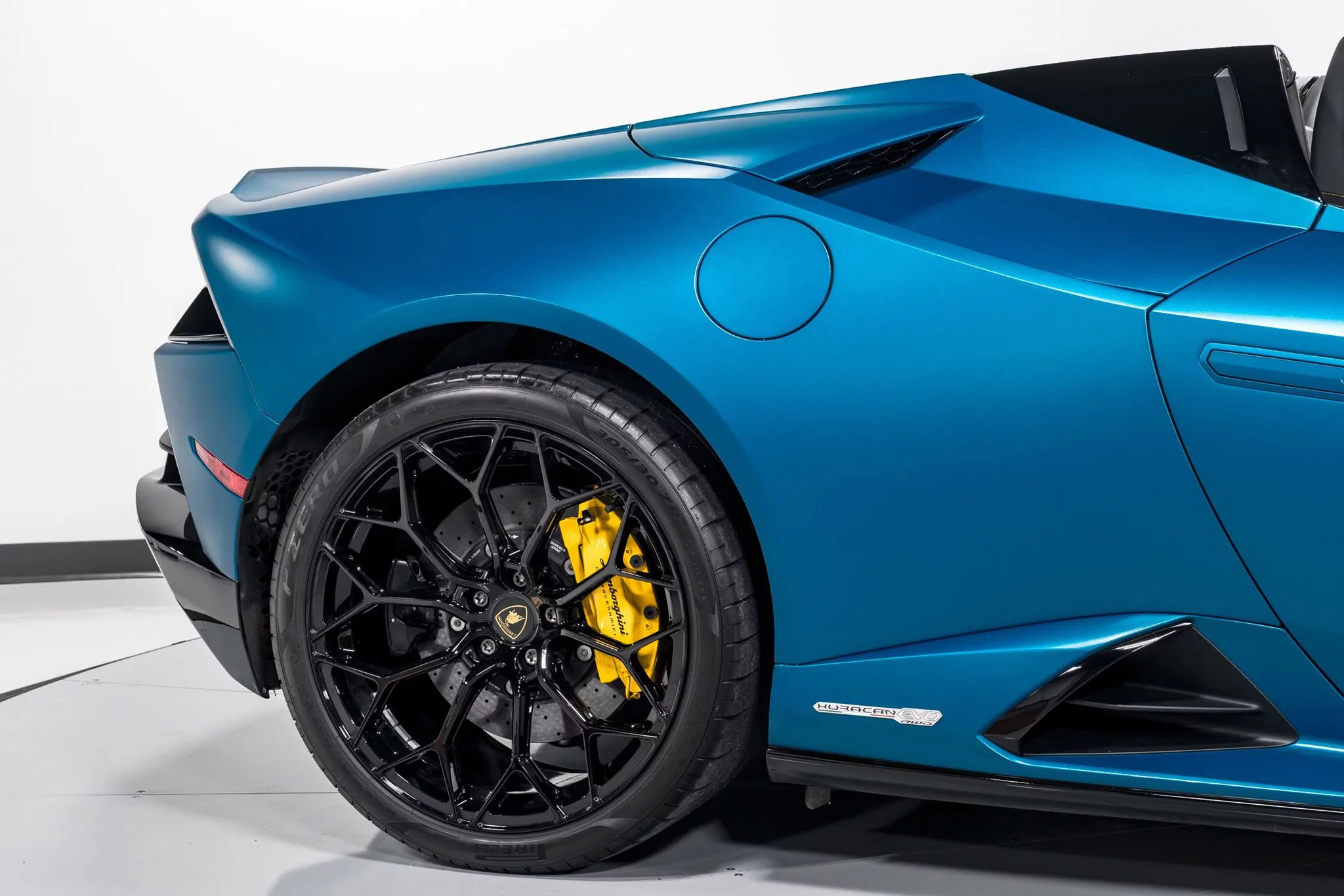 Blu Mehit - Lamborghini Huracán EVO Spyder (LP640-4) | carpaints.co