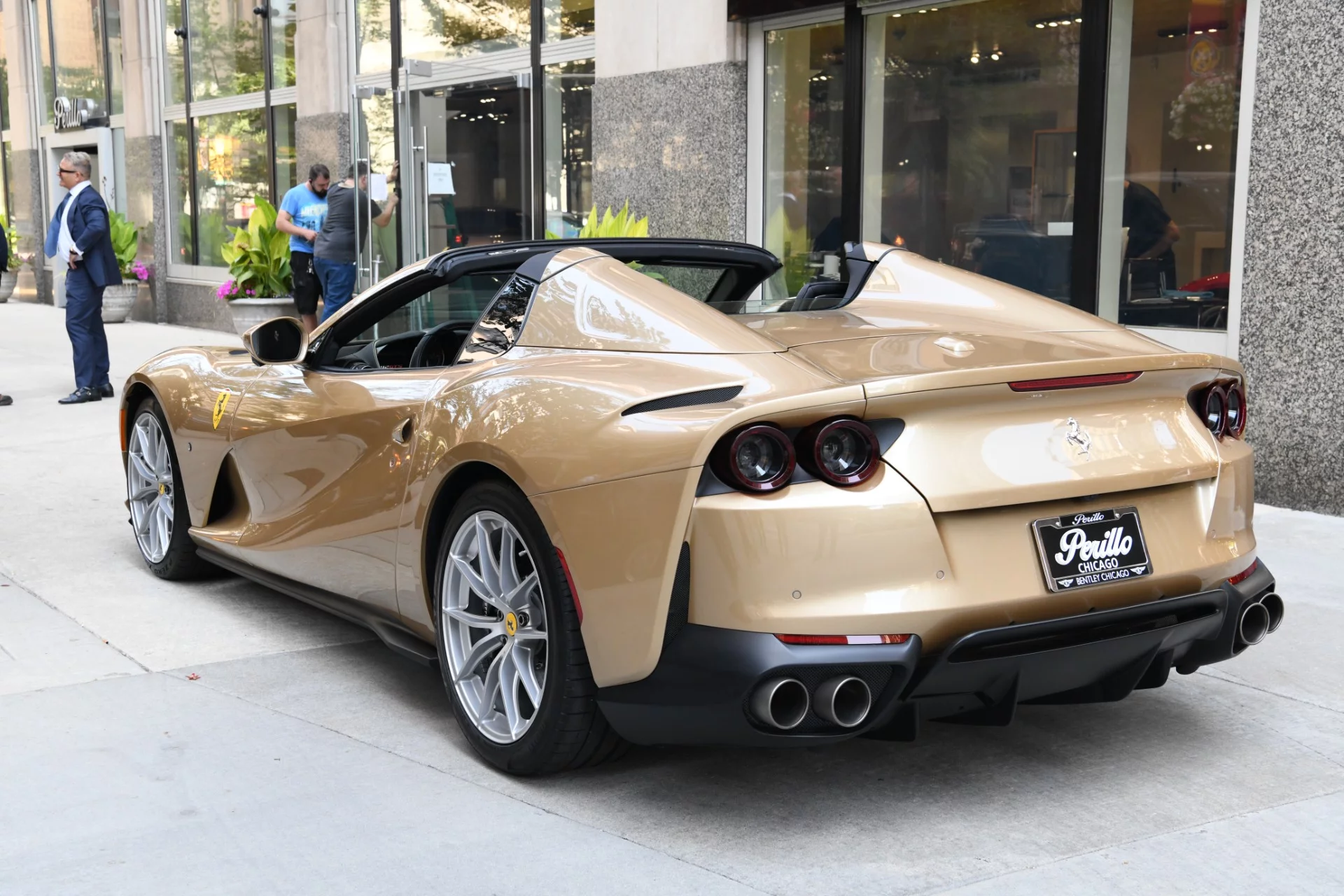 Oro Chiaro - Ferrari 812 GTS | carpaints.co