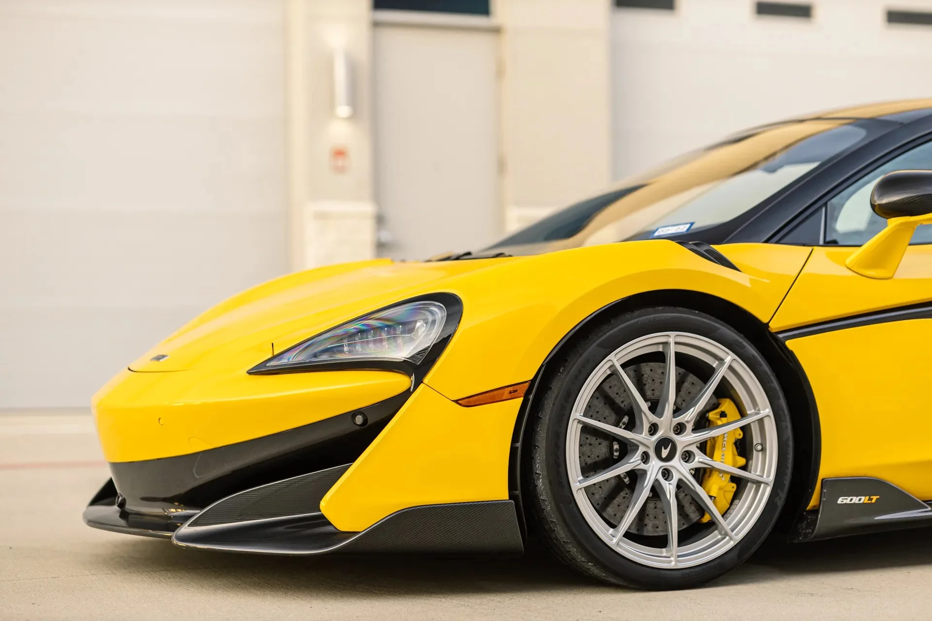 Volcano Yellow - McLaren 600LT | carpaints.co