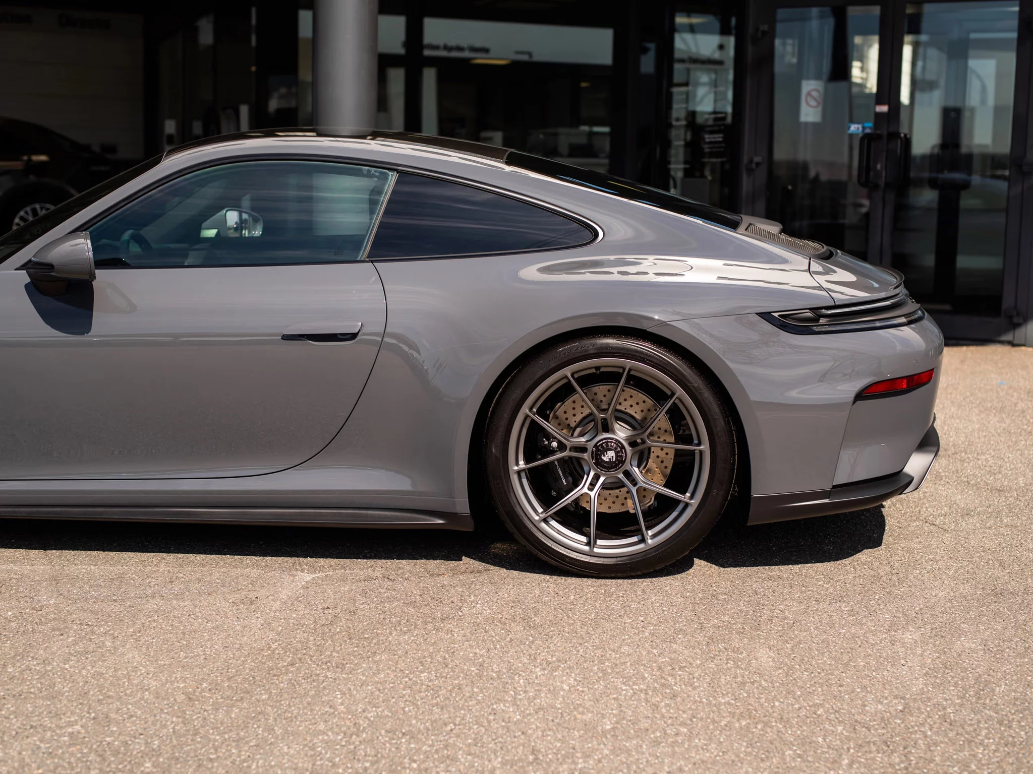 Slate Grey Neo - Porsche 911 GT3 Touring (992.2) | carpaints.co