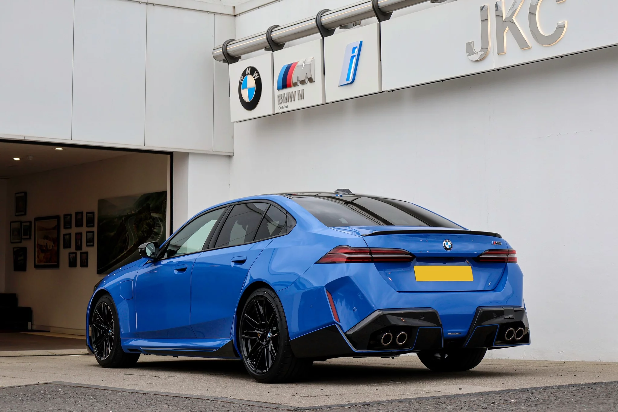 Santorini Blue - BMW M5 (G90) | carpaints.co