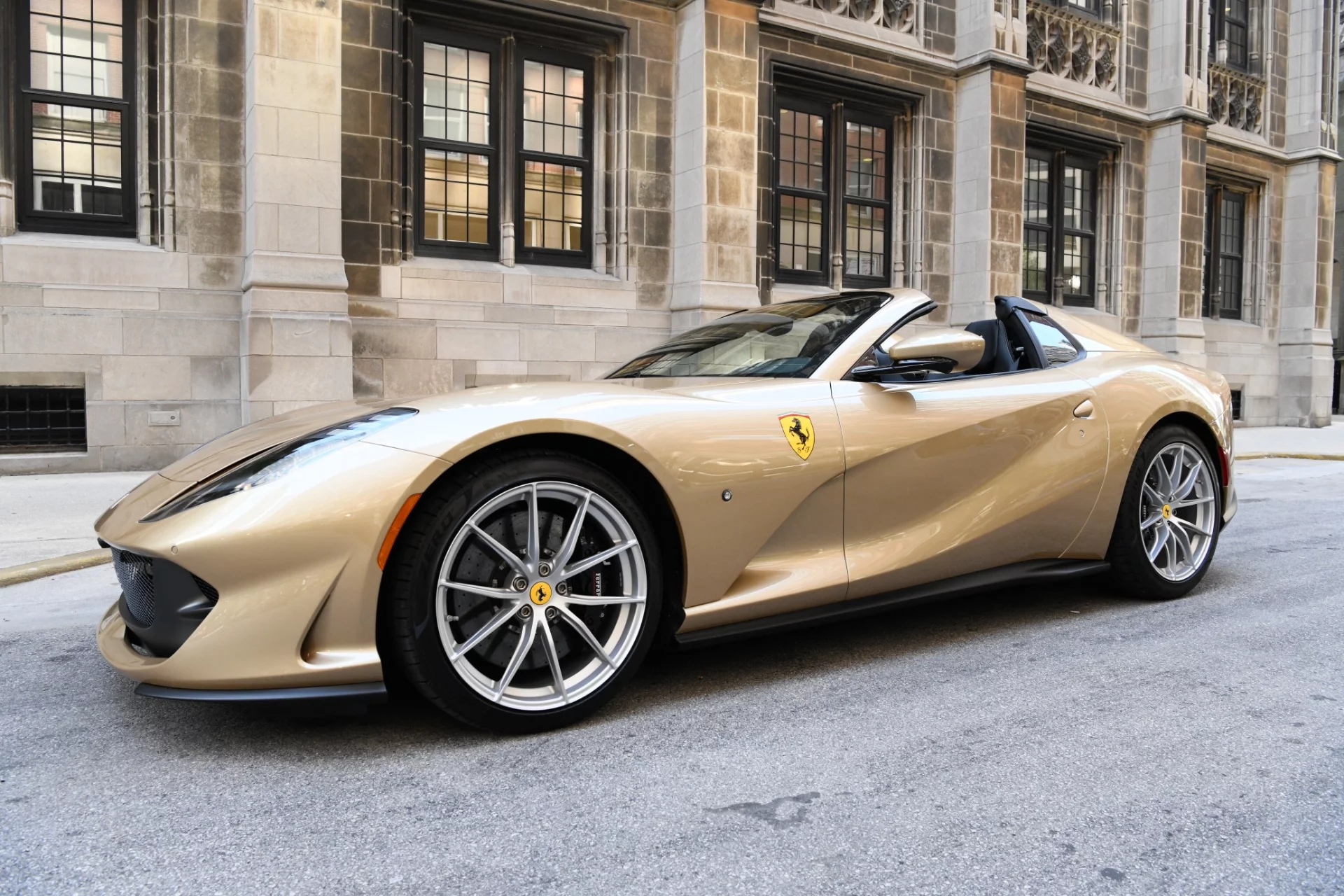 Oro Chiaro - Ferrari 812 GTS | carpaints.co
