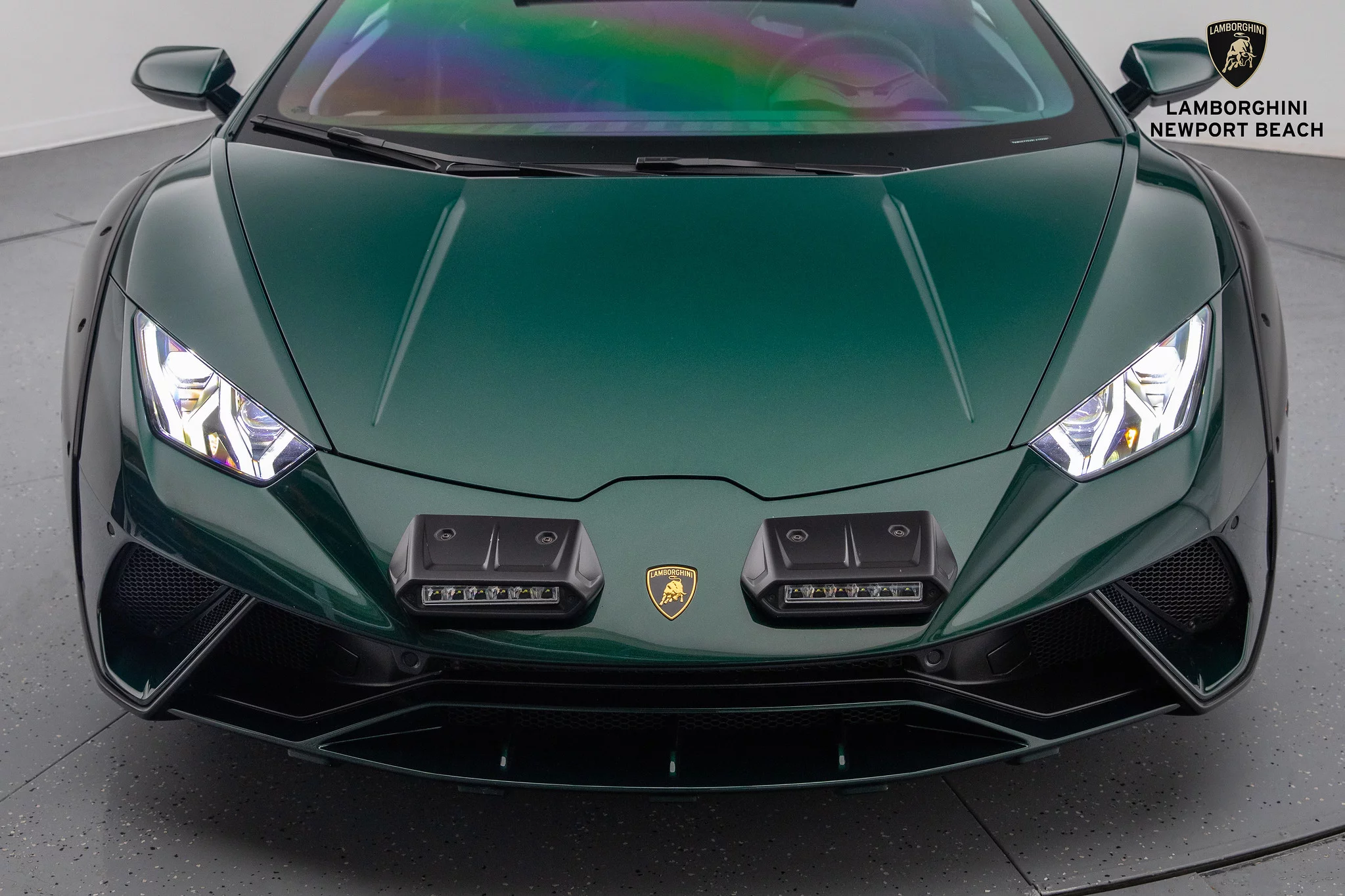 Verde Hydra - Lamborghini Huracán Sterrato | carpaints.co