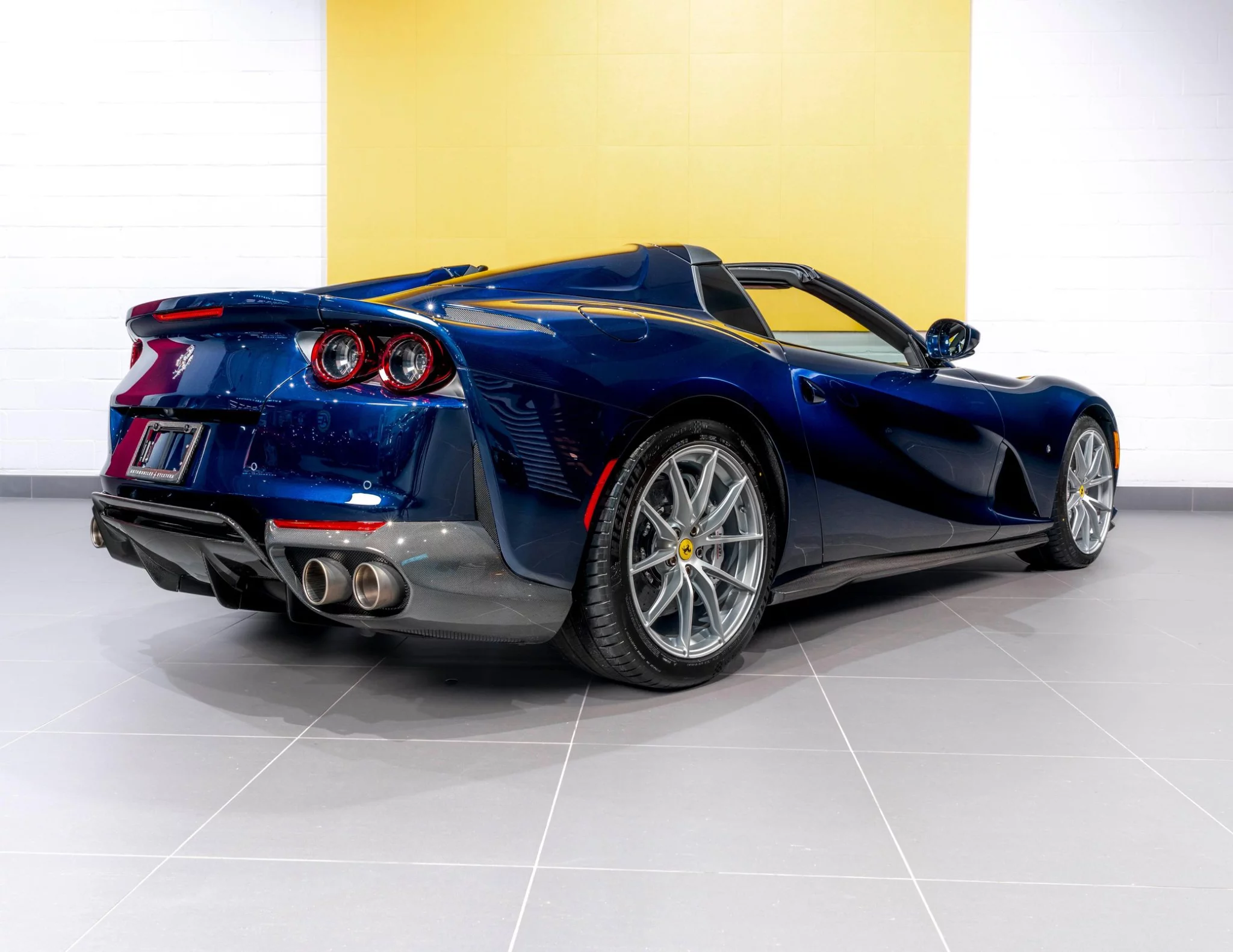 Blu Montreal - Ferrari 812 GTS | carpaints.co