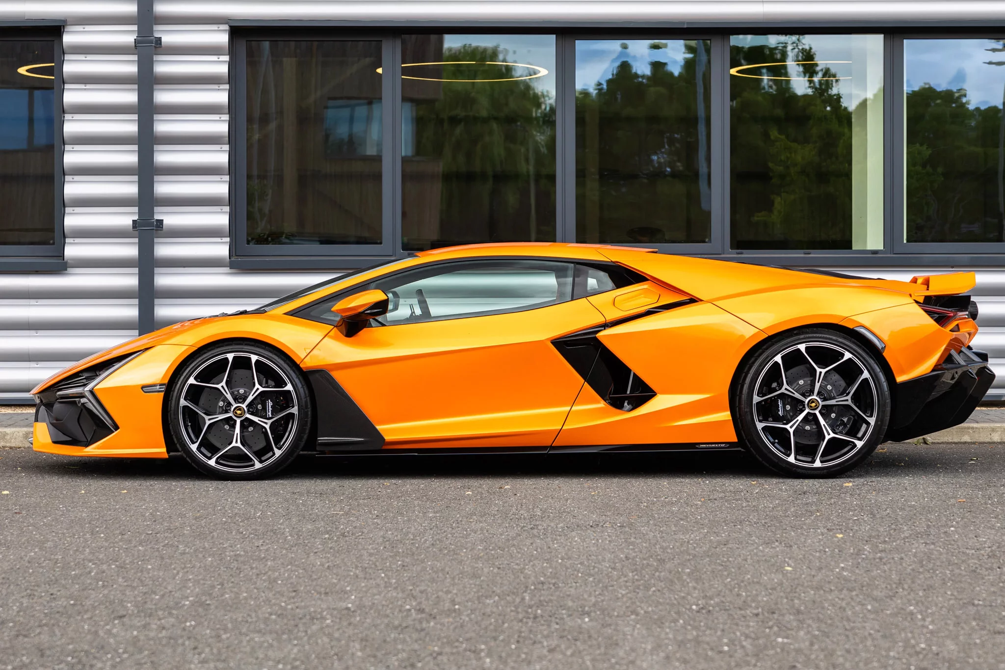 Arancio Alberich - Lamborghini Revuelto | carpaints.co