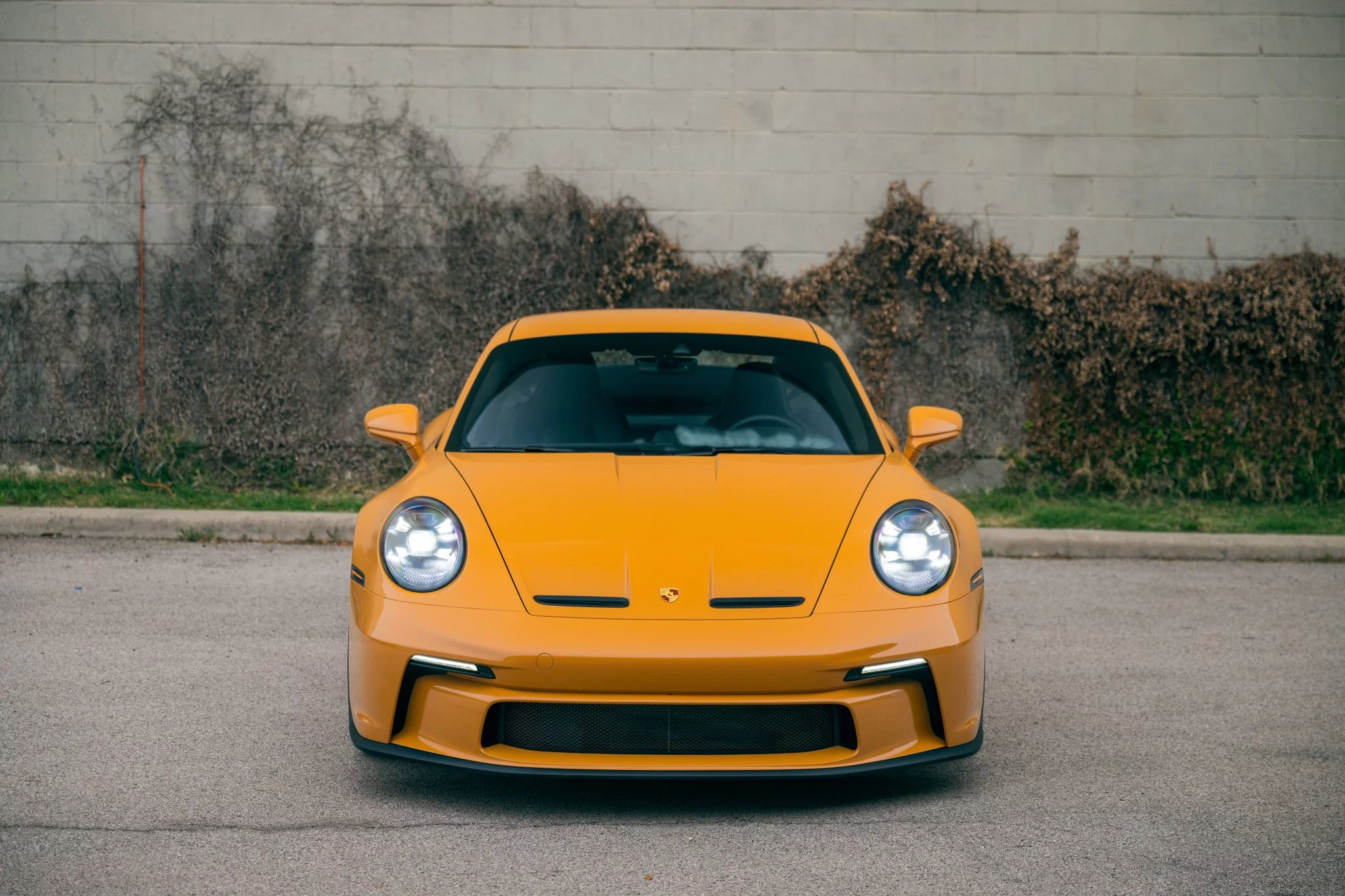 Bahama Yellow - Porsche 911 GT3 Touring (992) | carpaints.co