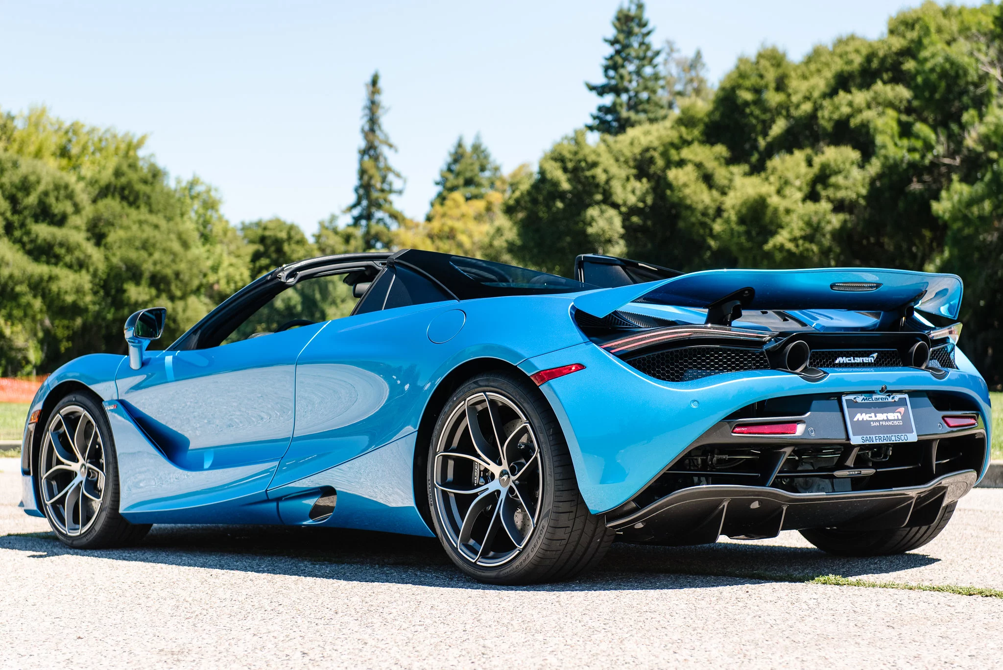 Ludus Blue - McLaren 720S Spider | carpaints.co