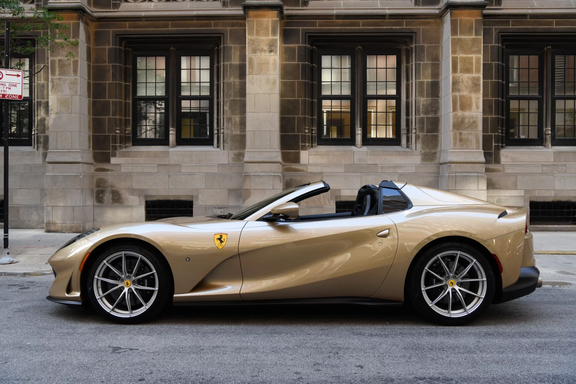 Oro Chiaro - Ferrari 812 GTS | carpaints.co