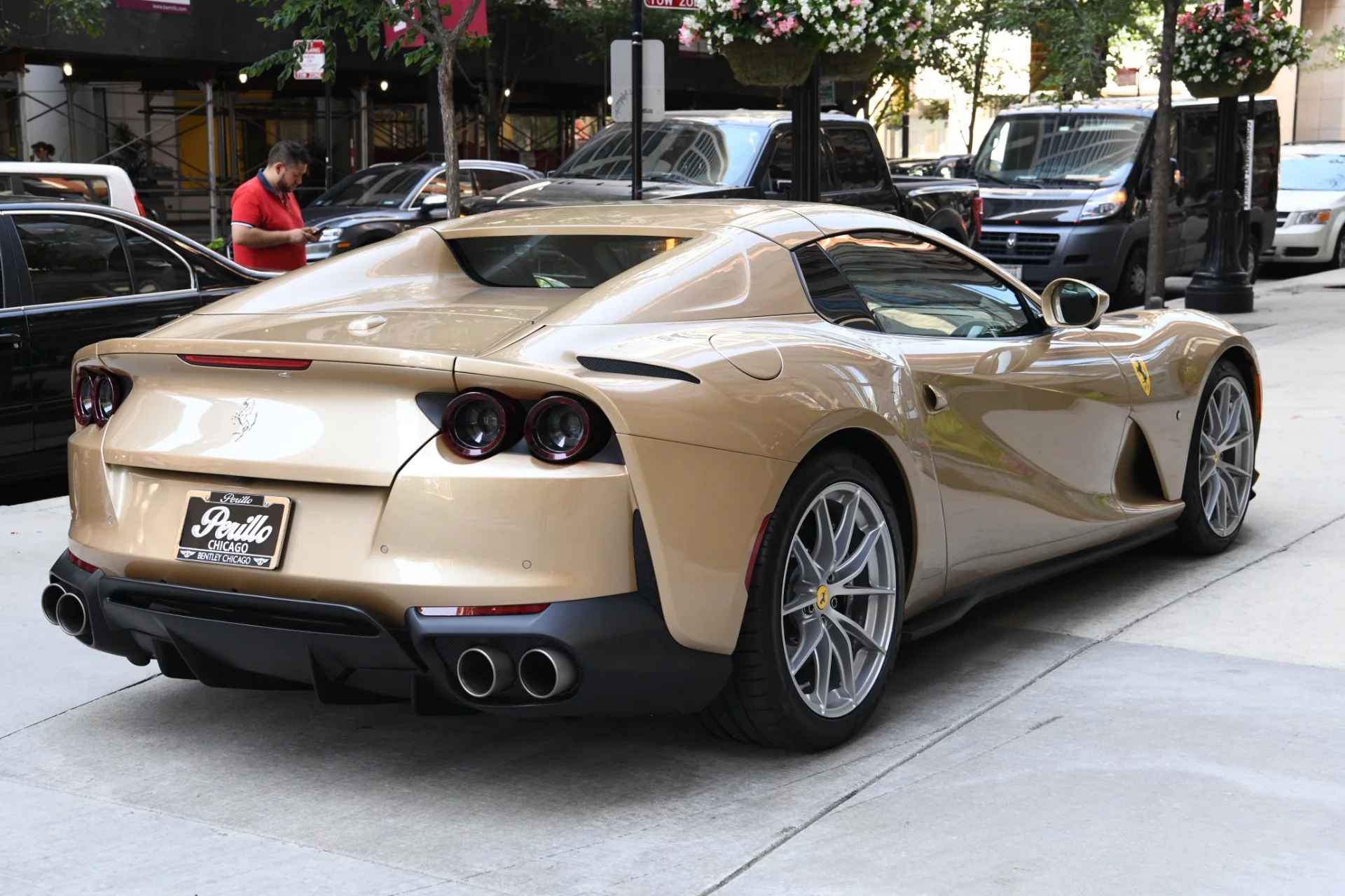 Oro Chiaro - Ferrari 812 GTS | carpaints.co