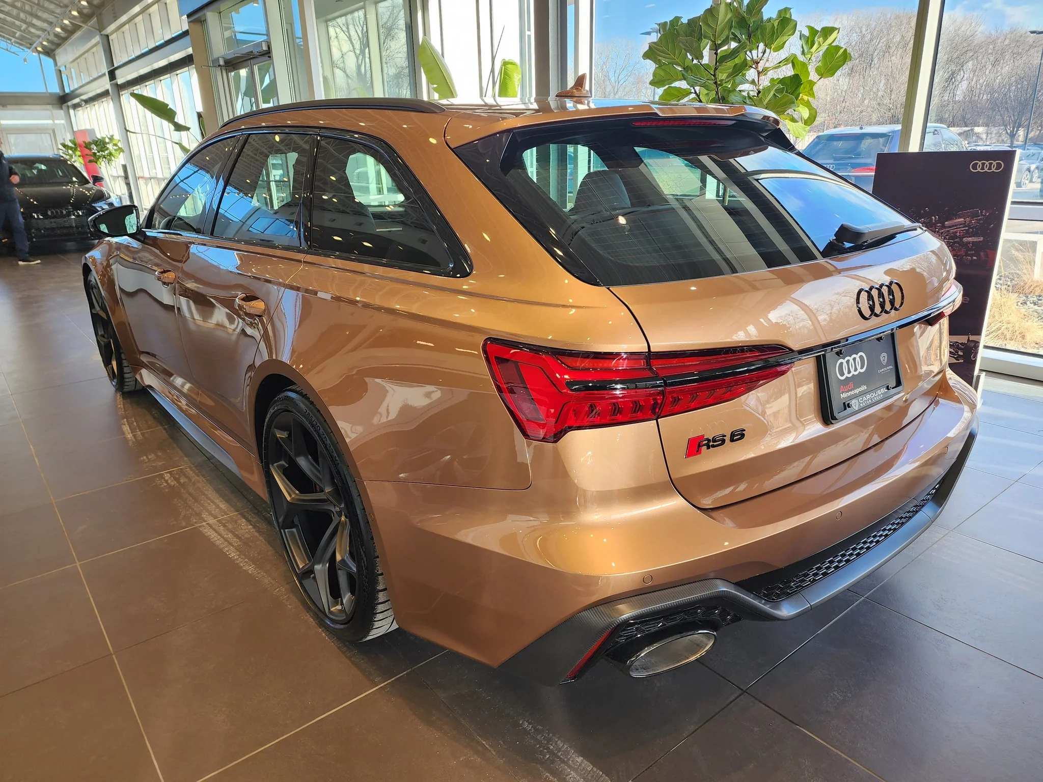 Zanzibar Brown - Audi RS6 Avant (C8) | carpaints.co