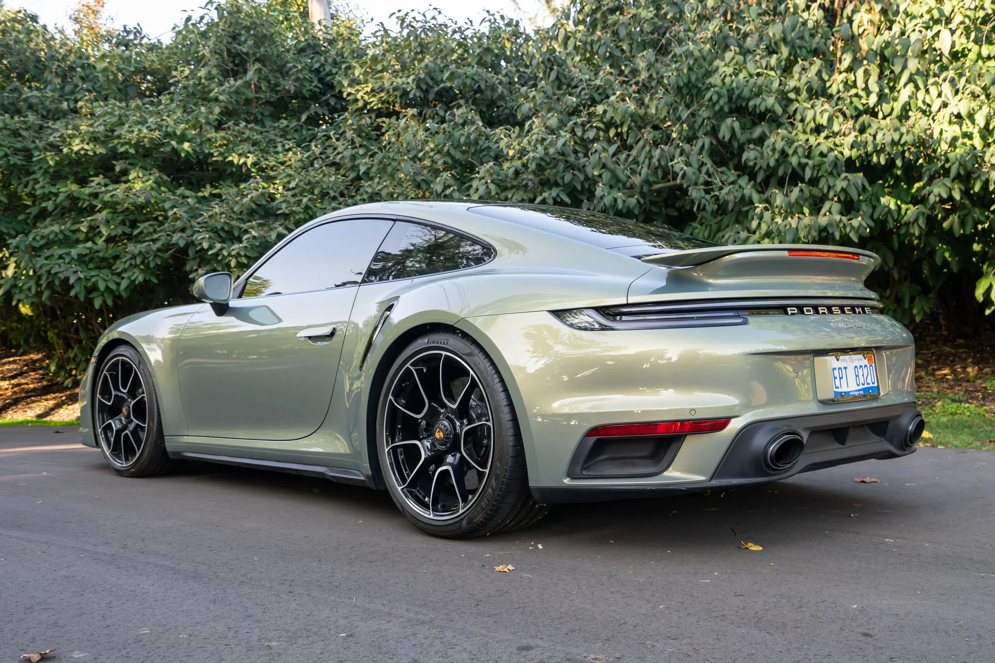 Urban Bamboo Chromaflair - Porsche 911 Turbo S (992.1) | carpaints.co