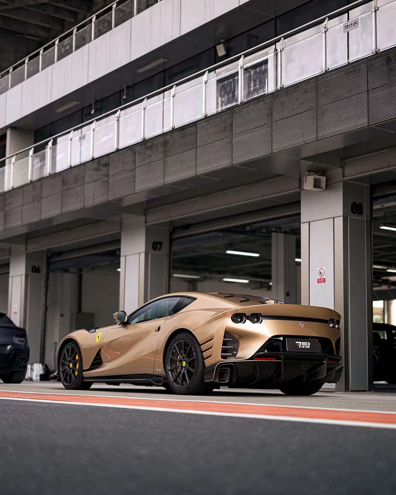 Oro Baviera - Ferrari 812 Competizione | carpaints.co