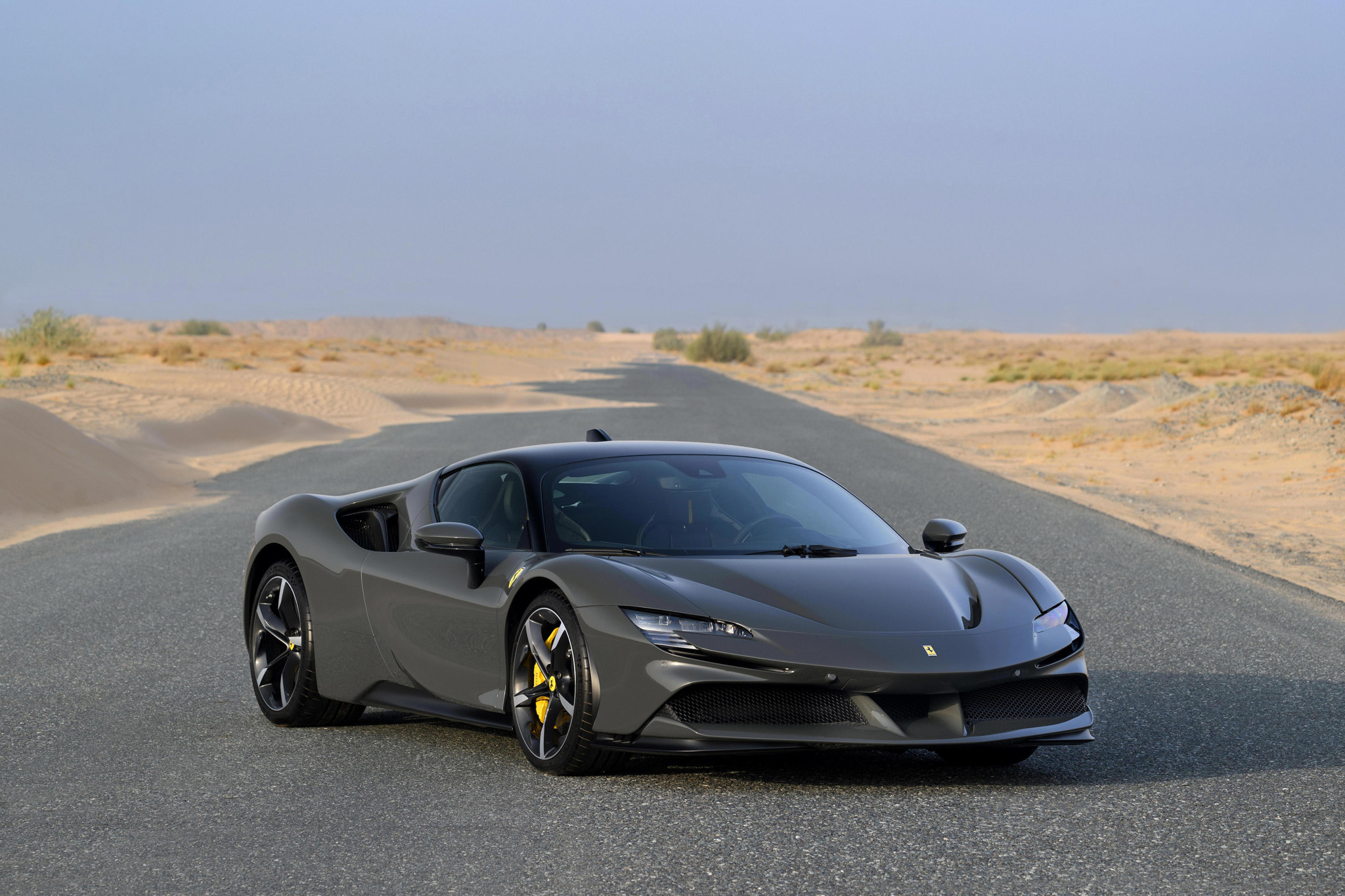 Grigio Scuro / Nero DS - Ferrari SF90 Stradale - carpaints.co