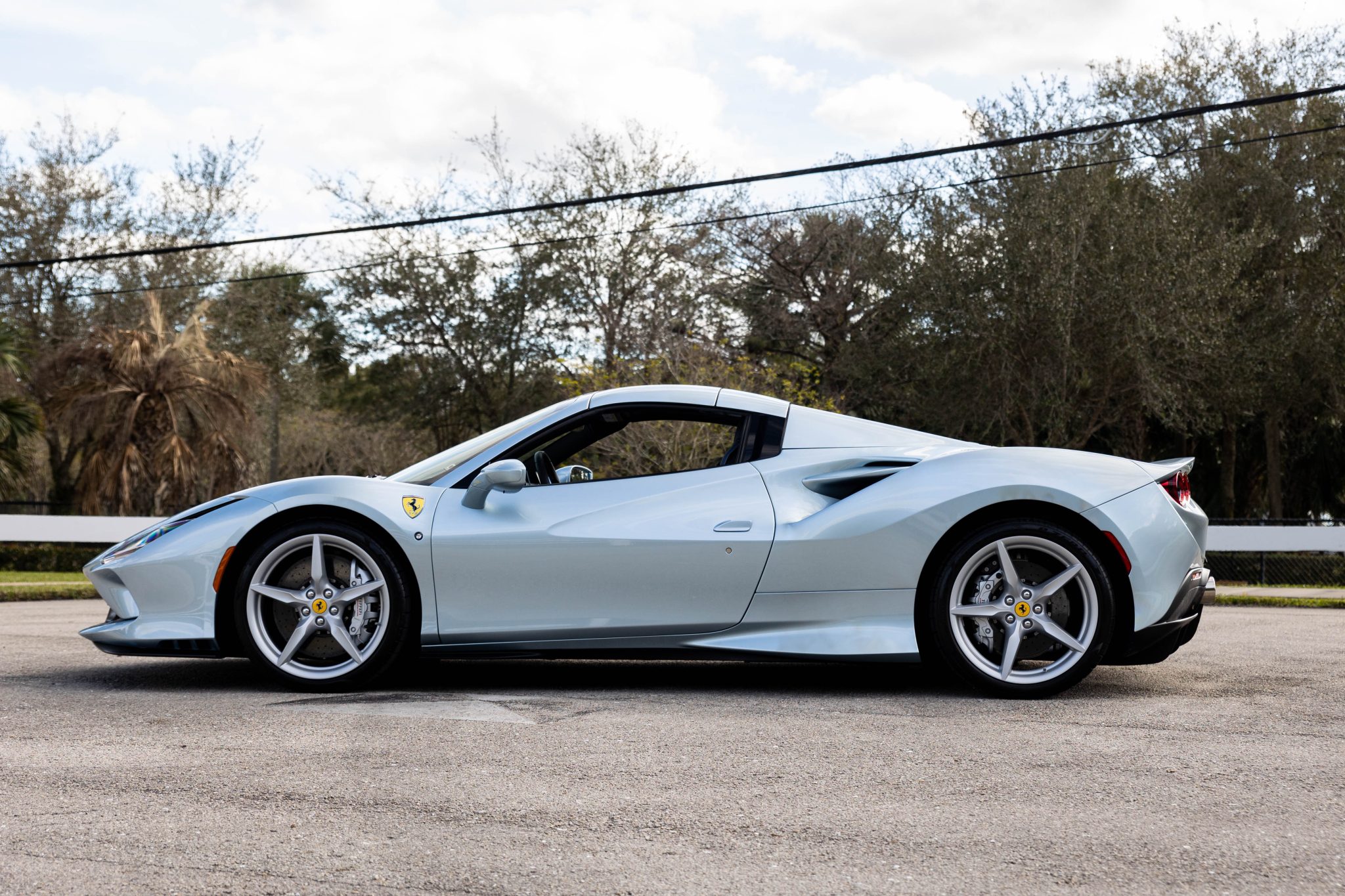 Grigio Alloy - Ferrari F8 Spider - carpaints.co