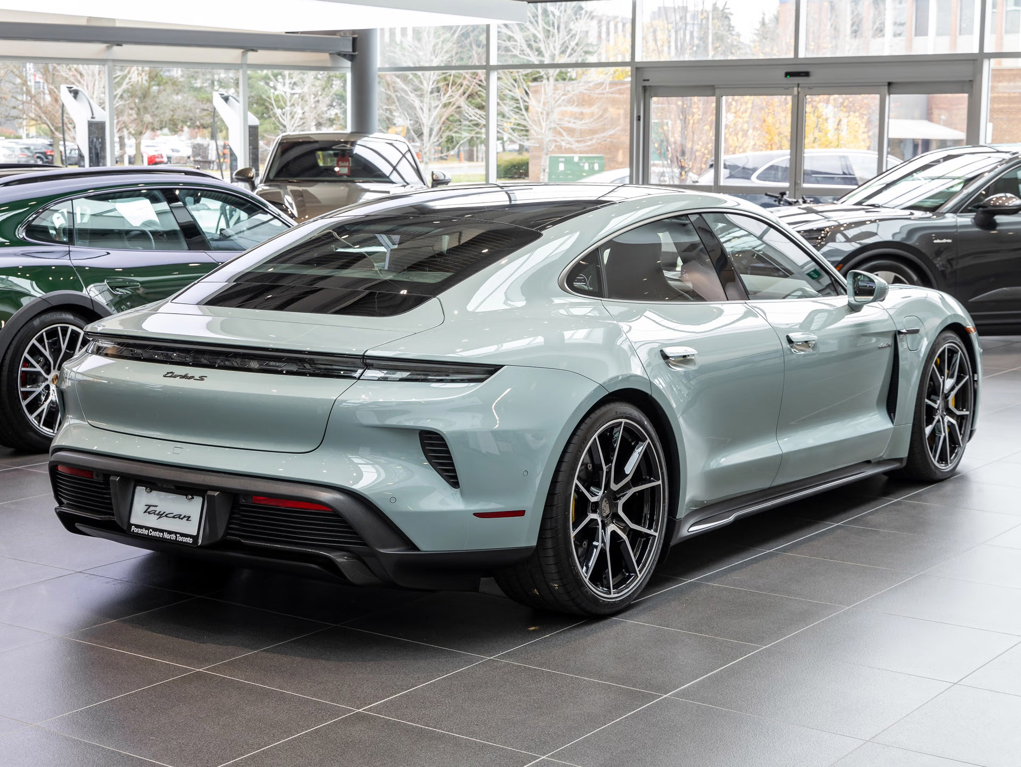 Shade Green Metallic - Porsche Taycan - carpaints.co