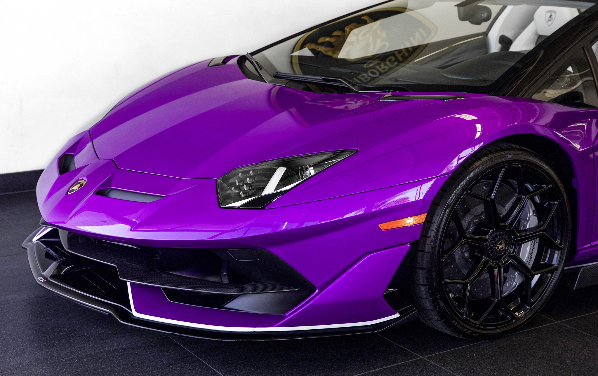 Viola Pasifae - Lamborghini Aventador SVJ Roadster (LP770-4) - carpaints.co