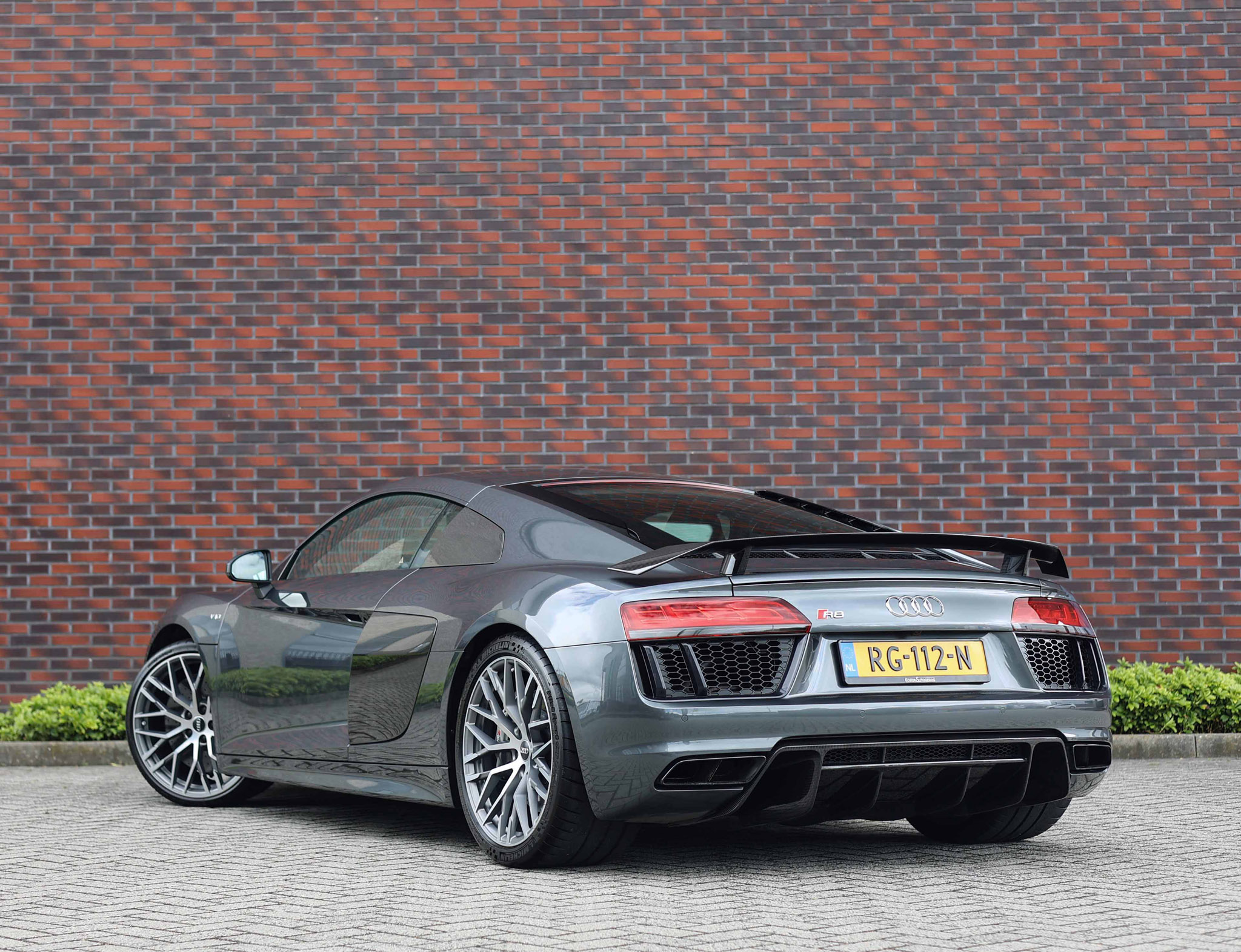 Daytona Grey - Audi R8 (4S) - carpaints.co