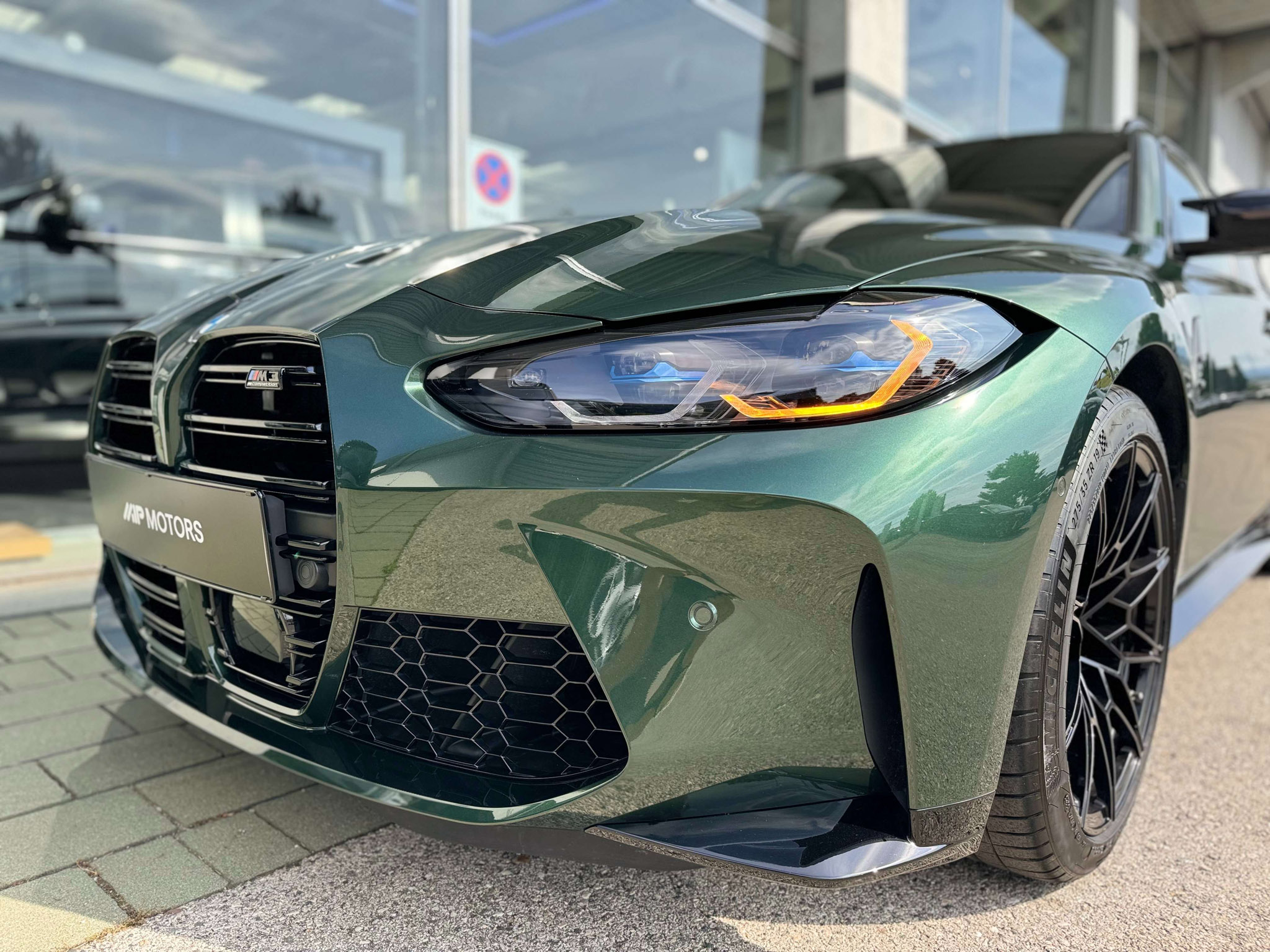 Verdant Green - BMW M3 Touring (G81) - carpaints.co