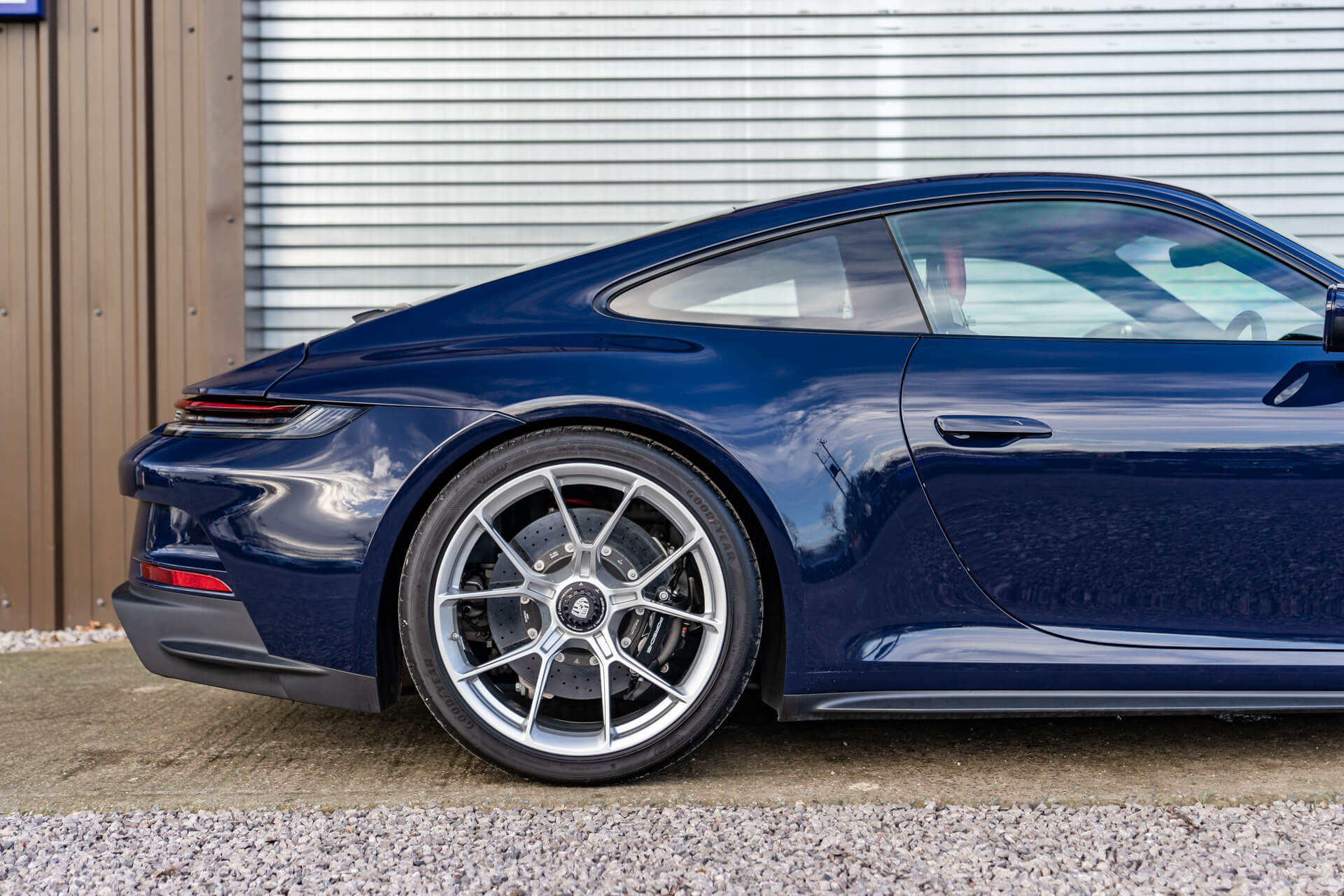 Dark Sea Blue - Porsche 911 GT3 Touring (992) - carpaints.co