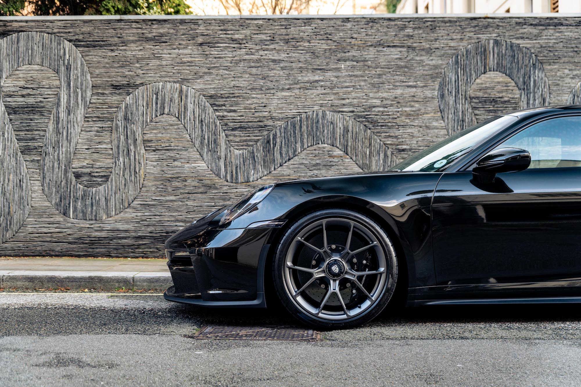 Dark Olive Metallic - Porsche 911 GT3 Touring (992) - carpaints.co