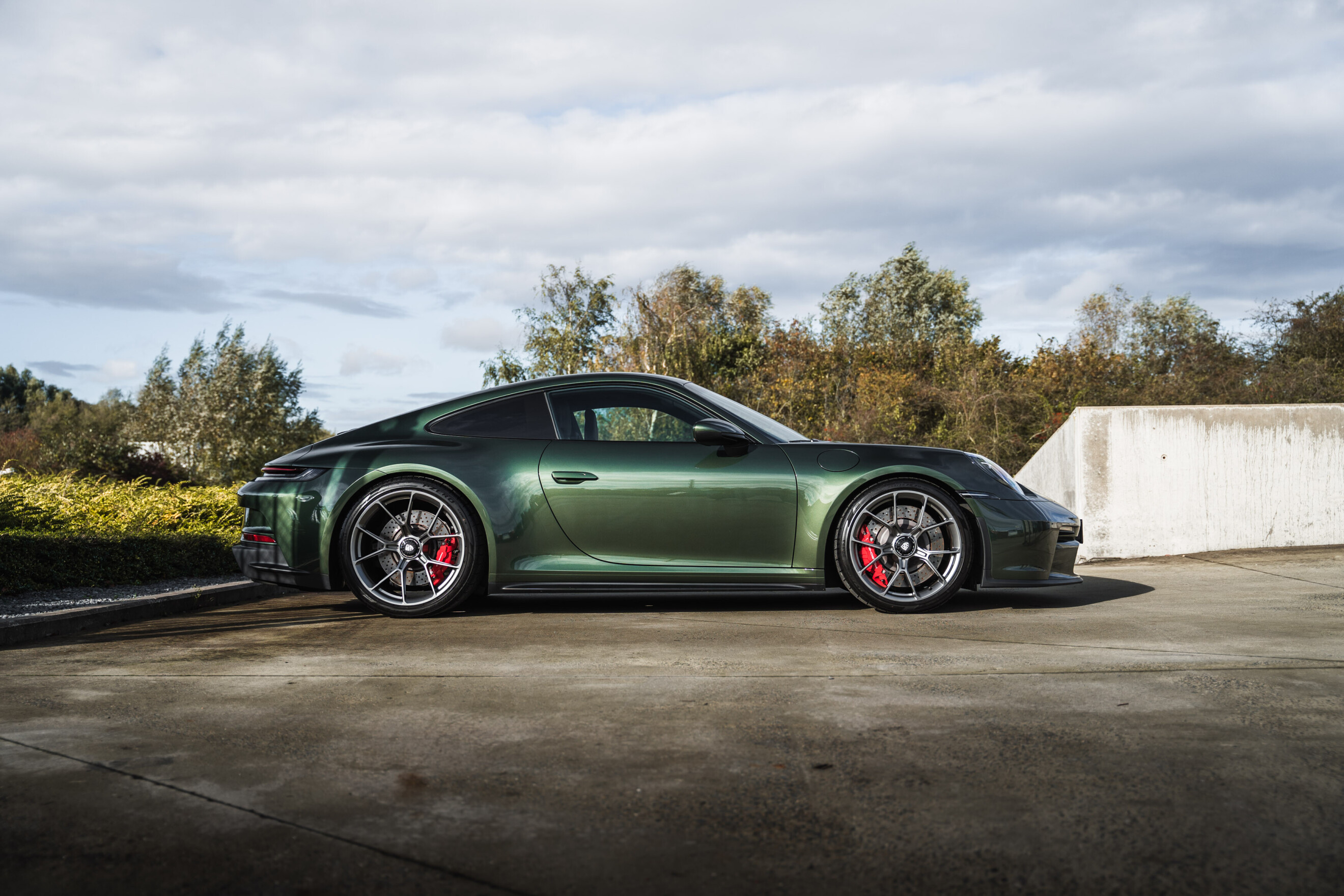 Oak Green - Porsche 911 GT3 Touring (992) - carpaints.co