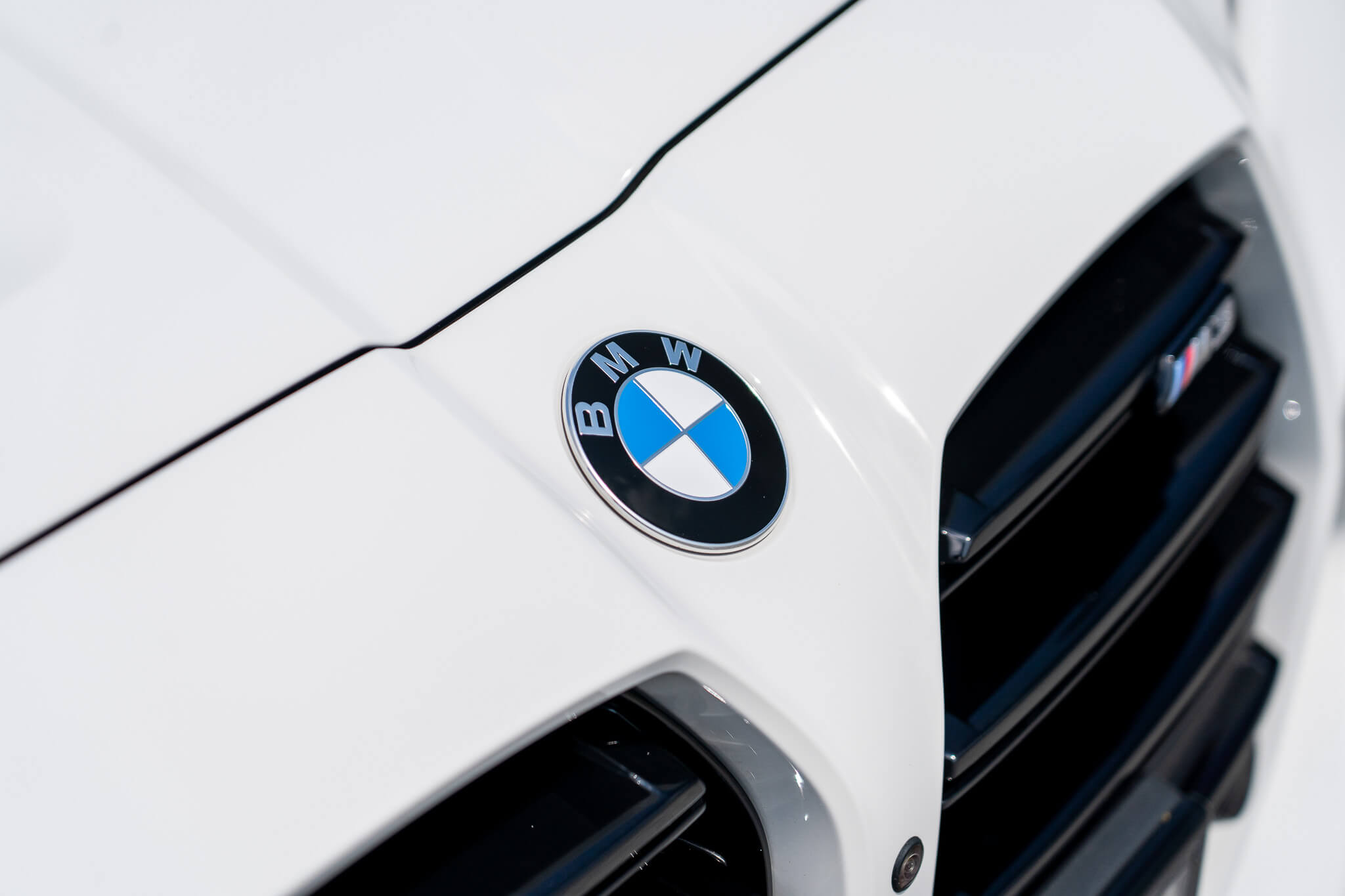 Alpine White III - BMW M3 (G80) - carpaints.co