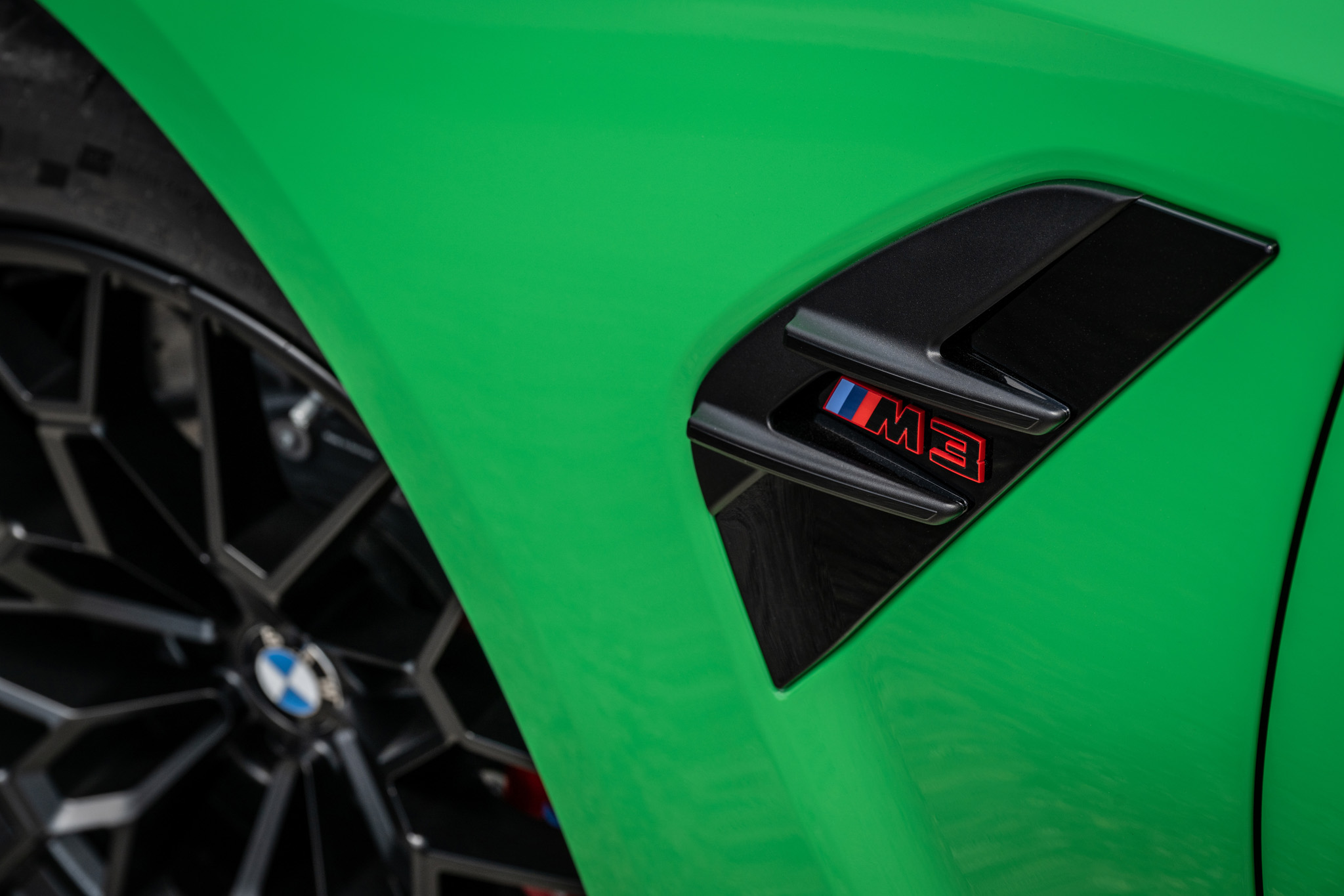 Signal Green - BMW M3 CS (G80) - carpaints.co