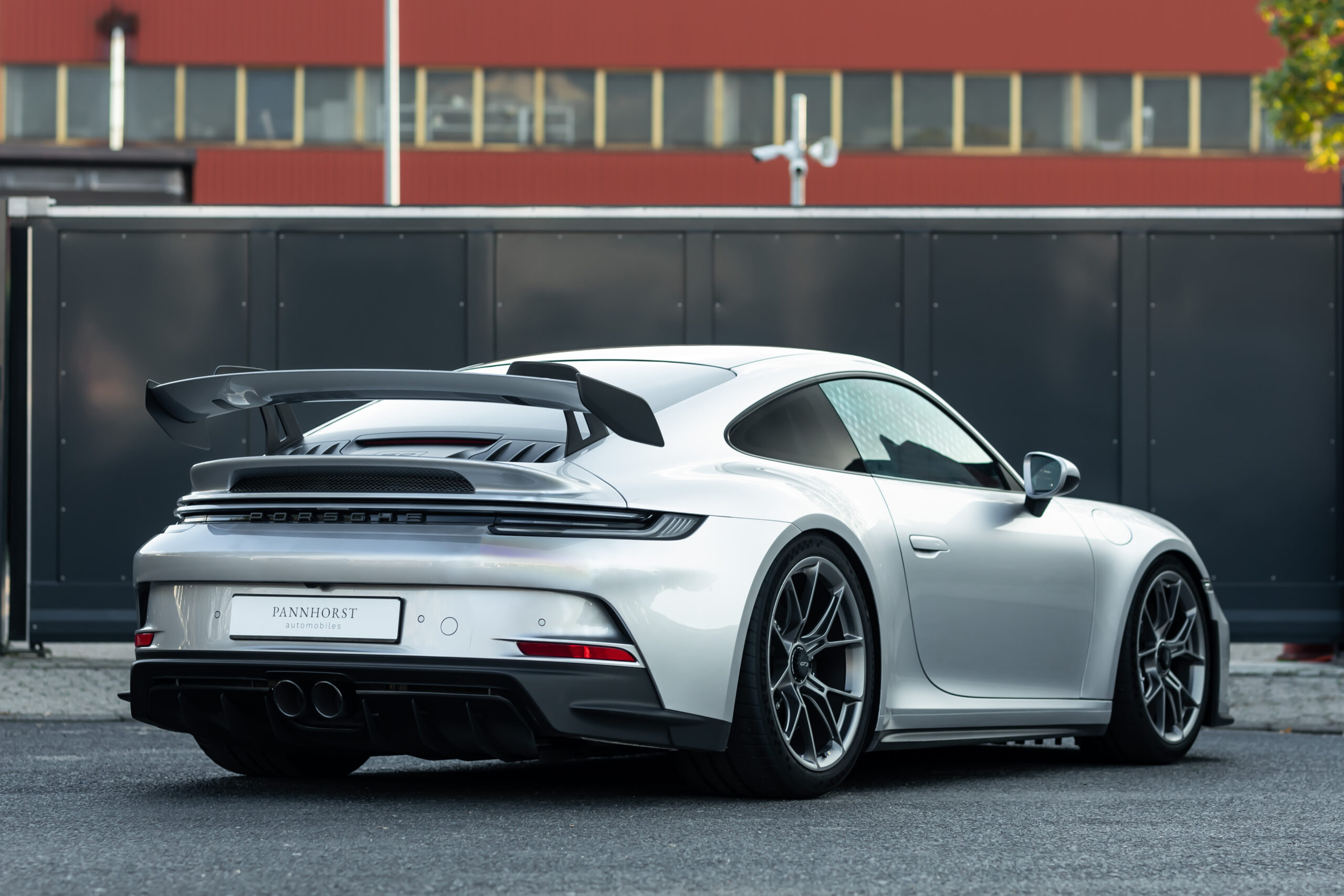 GT Silver Metallic - Porsche 911 GT3 (992) - carpaints.co