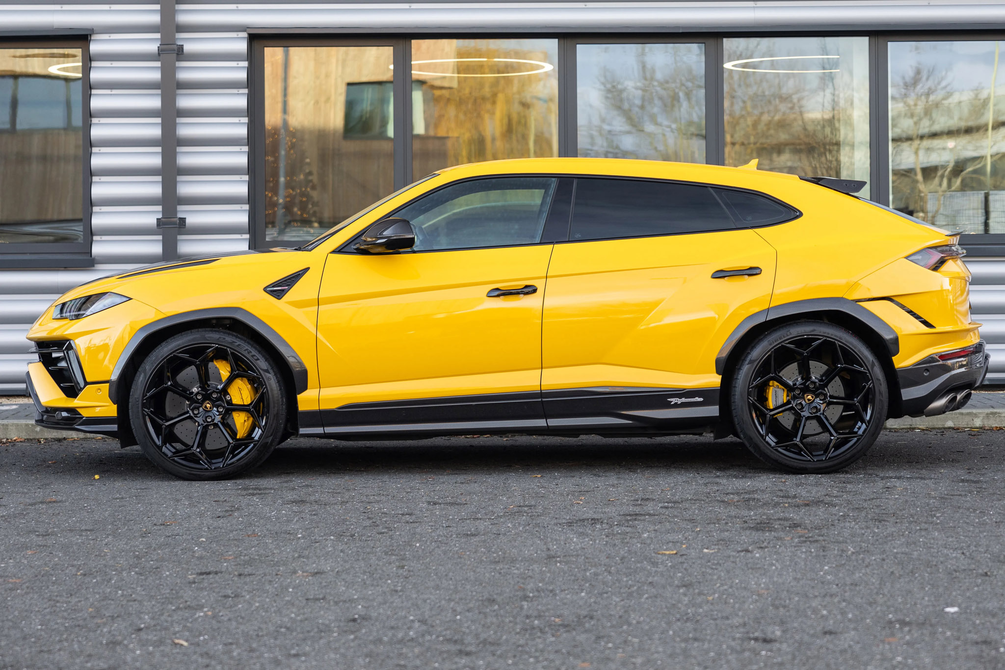 Giallo Auge - Lamborghini Urus Performante - carpaints.co