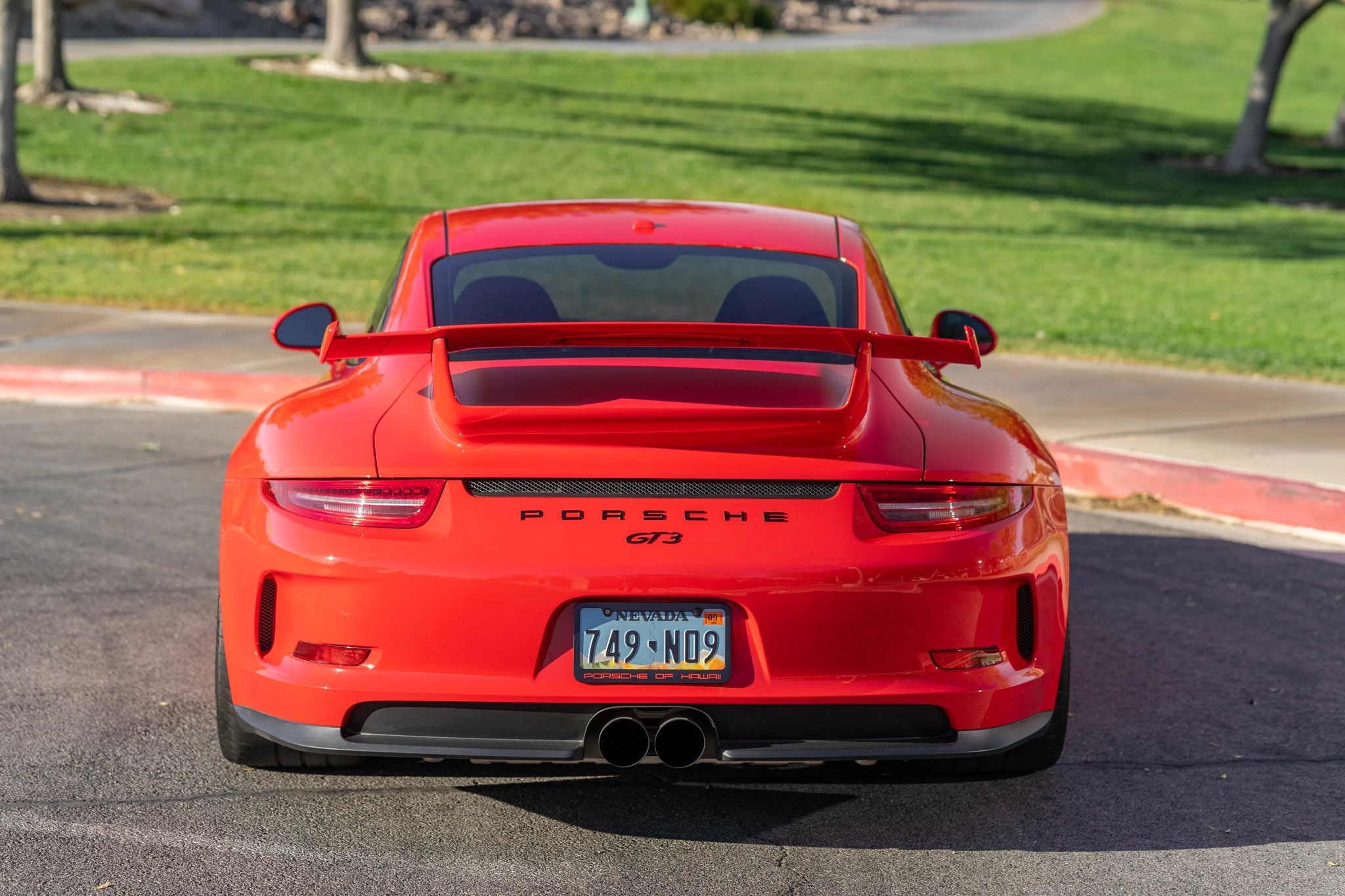 Guards Red - Porsche 911 GT3 (991.1) - carpaints.co