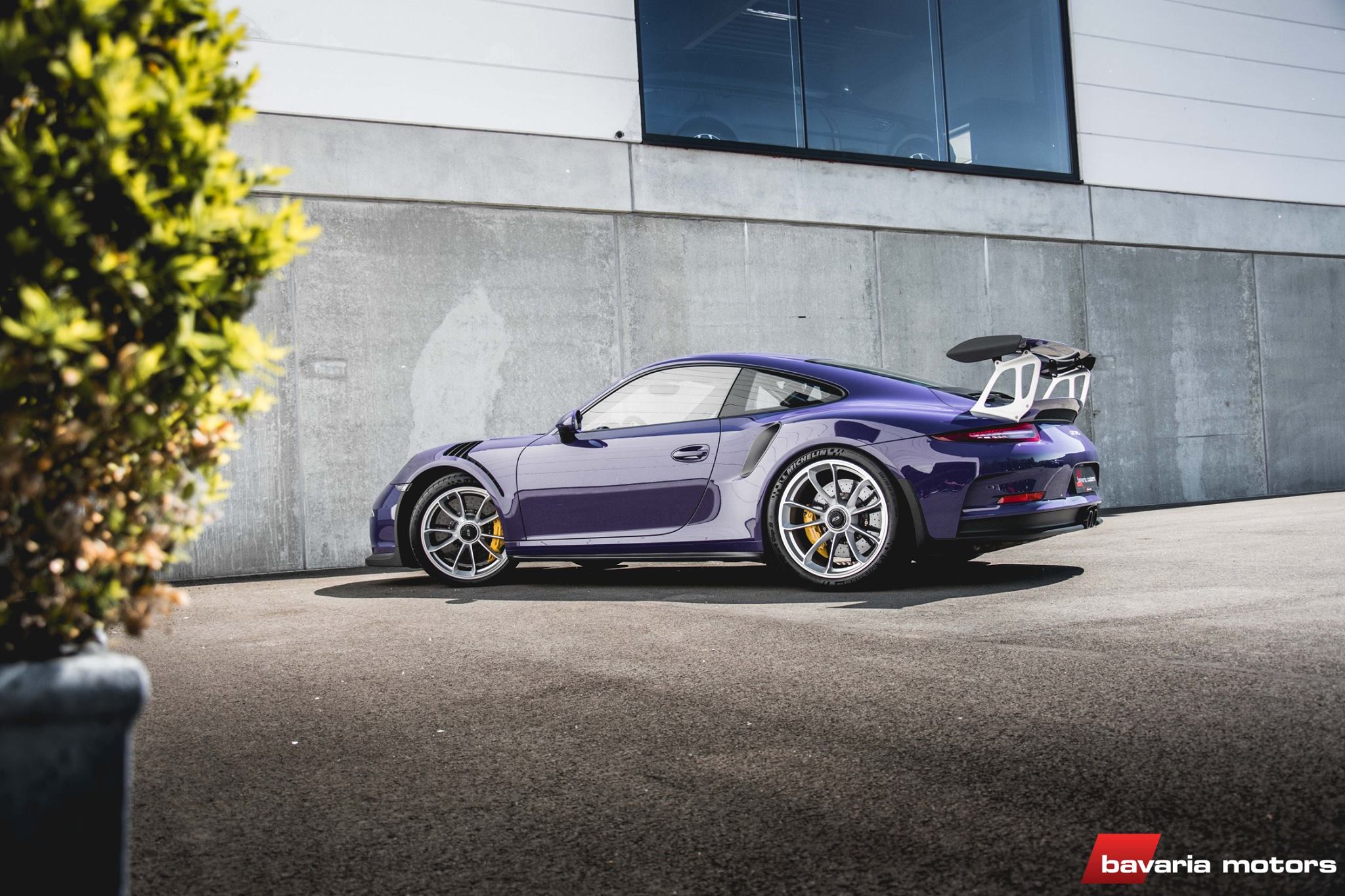 Ultraviolet - Porsche 911 GT3 RS (991.1) - carpaints.co