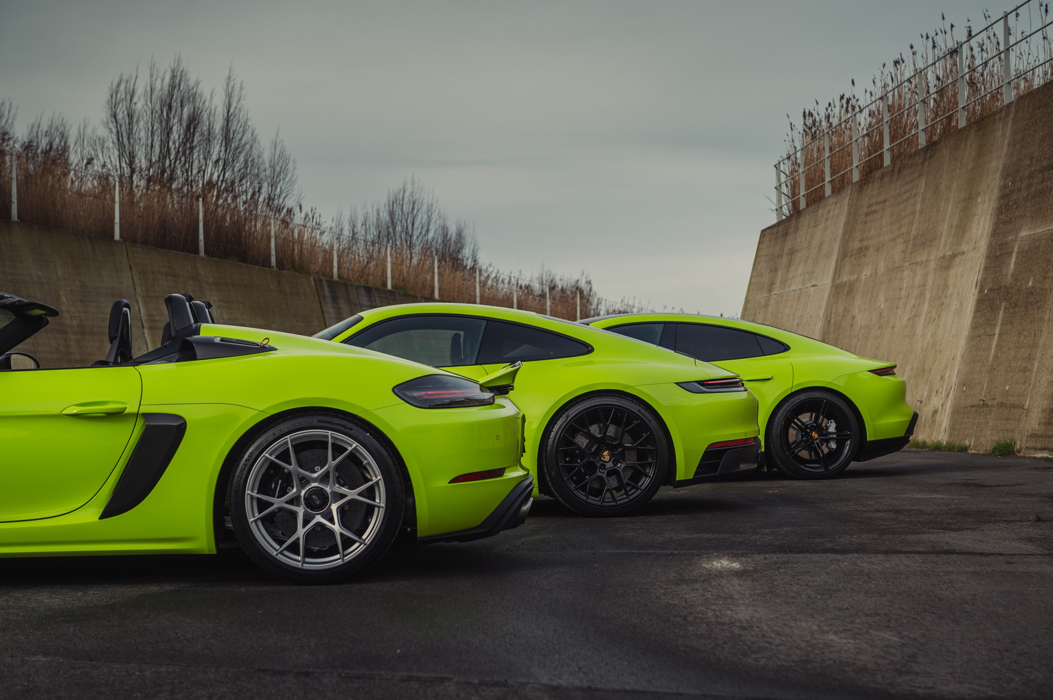 Acid Green - Porsche Spyder RS (718) - carpaints.co