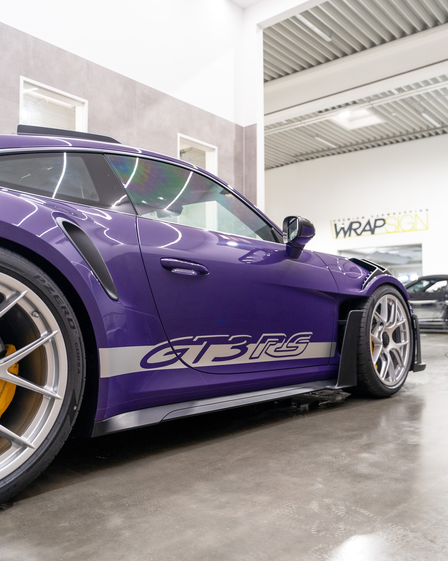 Ultraviolet - Porsche 911 GT3 RS (992) - carpaints.co