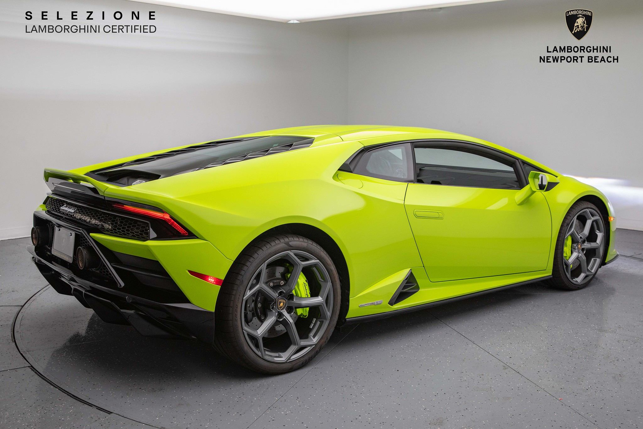 Verde Scandal - Lamborghini Huracán EVO (LP640-4) - carpaints.co