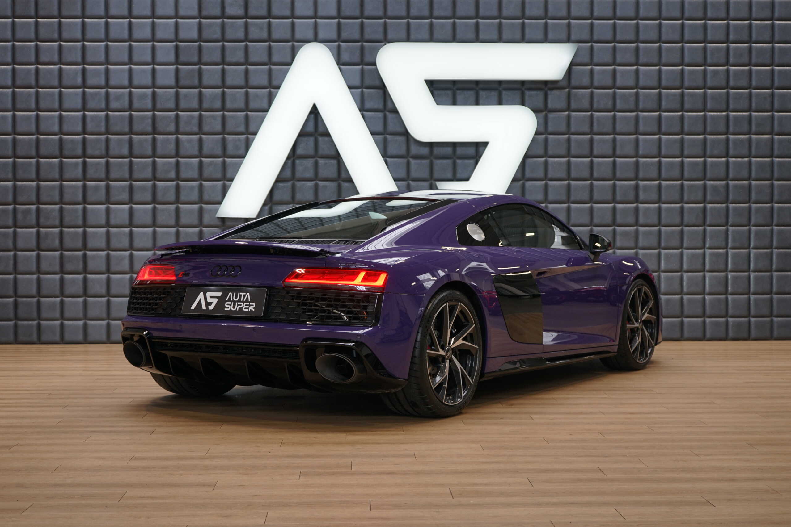Ultraviolet - Audi R8 (4S) - carpaints.co