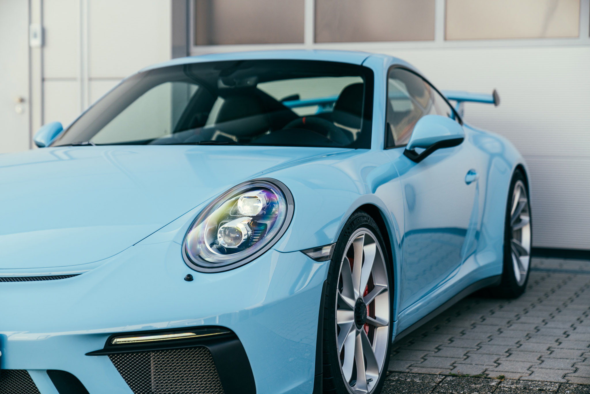 Gulf Blue - Porsche 911 GT3 (991.2) - carpaints.co