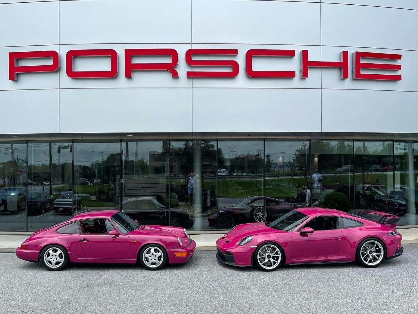 Ruby Star - Porsche 911 GT3 (992) - carpaints.co