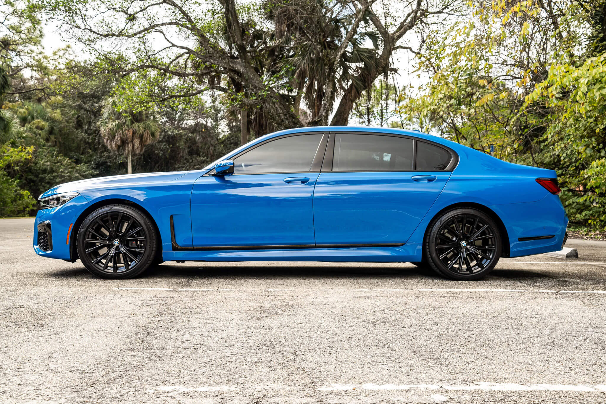 Voodoo Blue - BMW 7 Series (G11) - carpaints.co