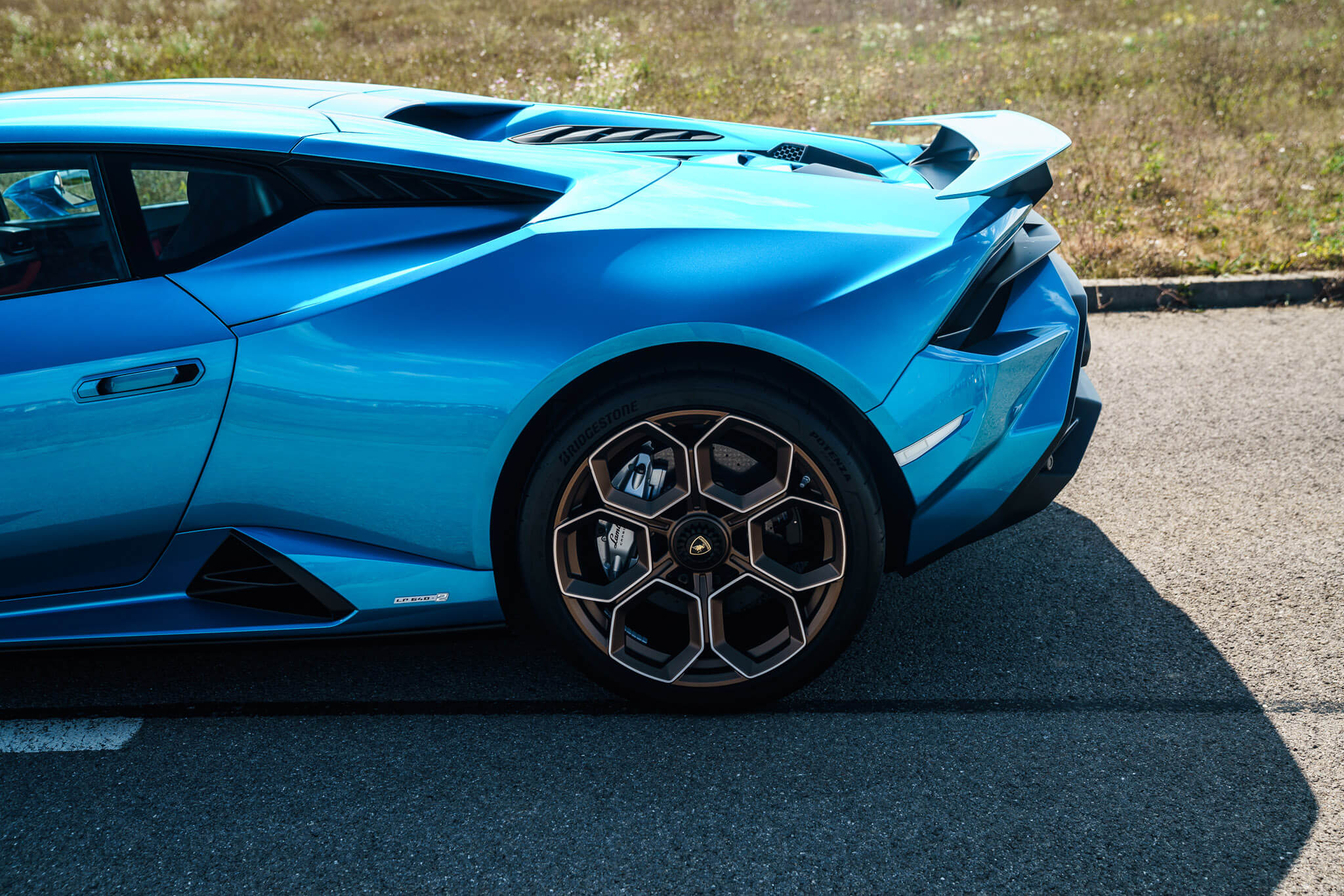 Blu Uranus - Lamborghini Huracán Tecnica (LP640-2) - carpaints.co