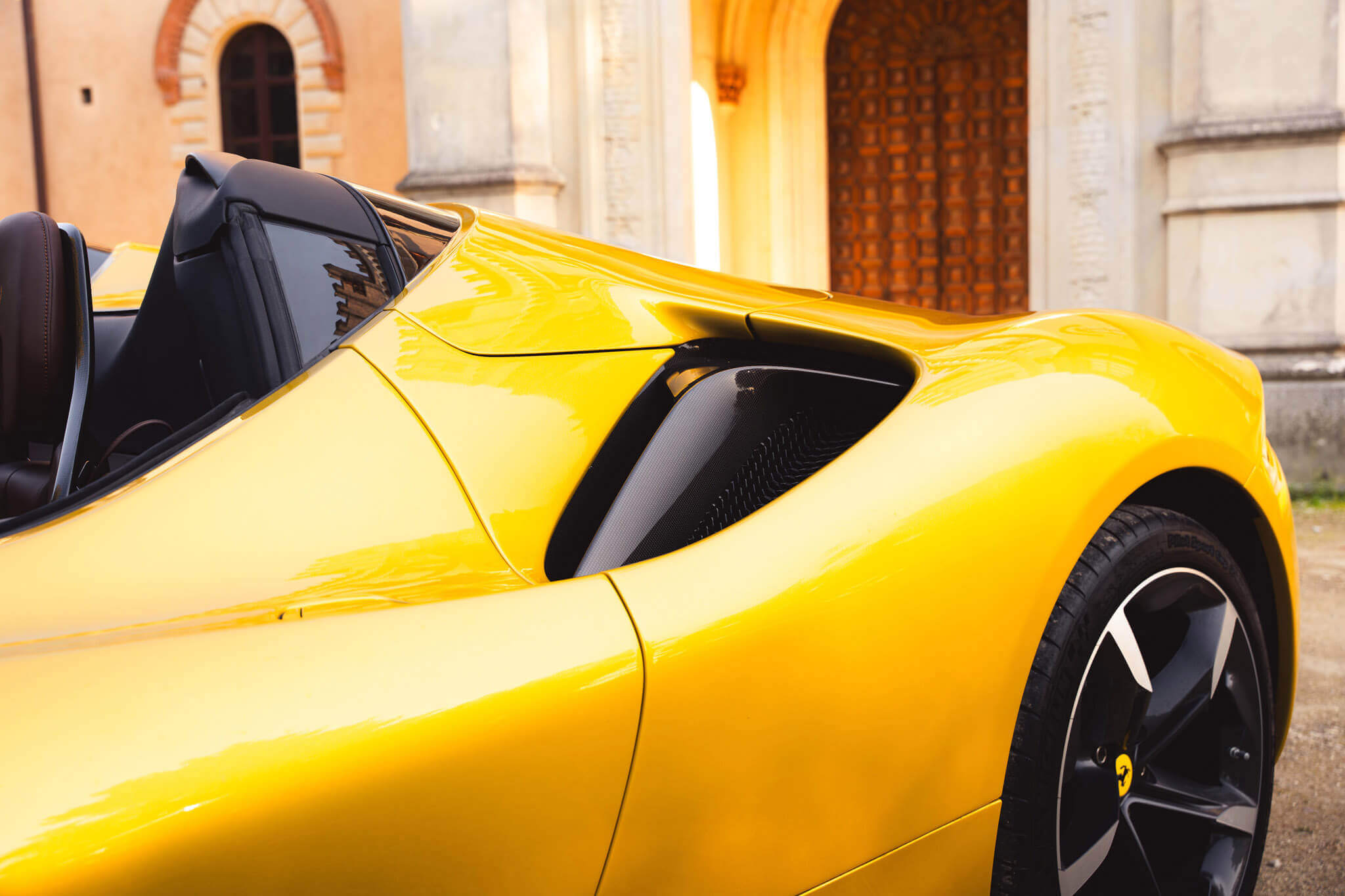 Giallo Montecarlo - Ferrari SF90 Spider - carpaints.co