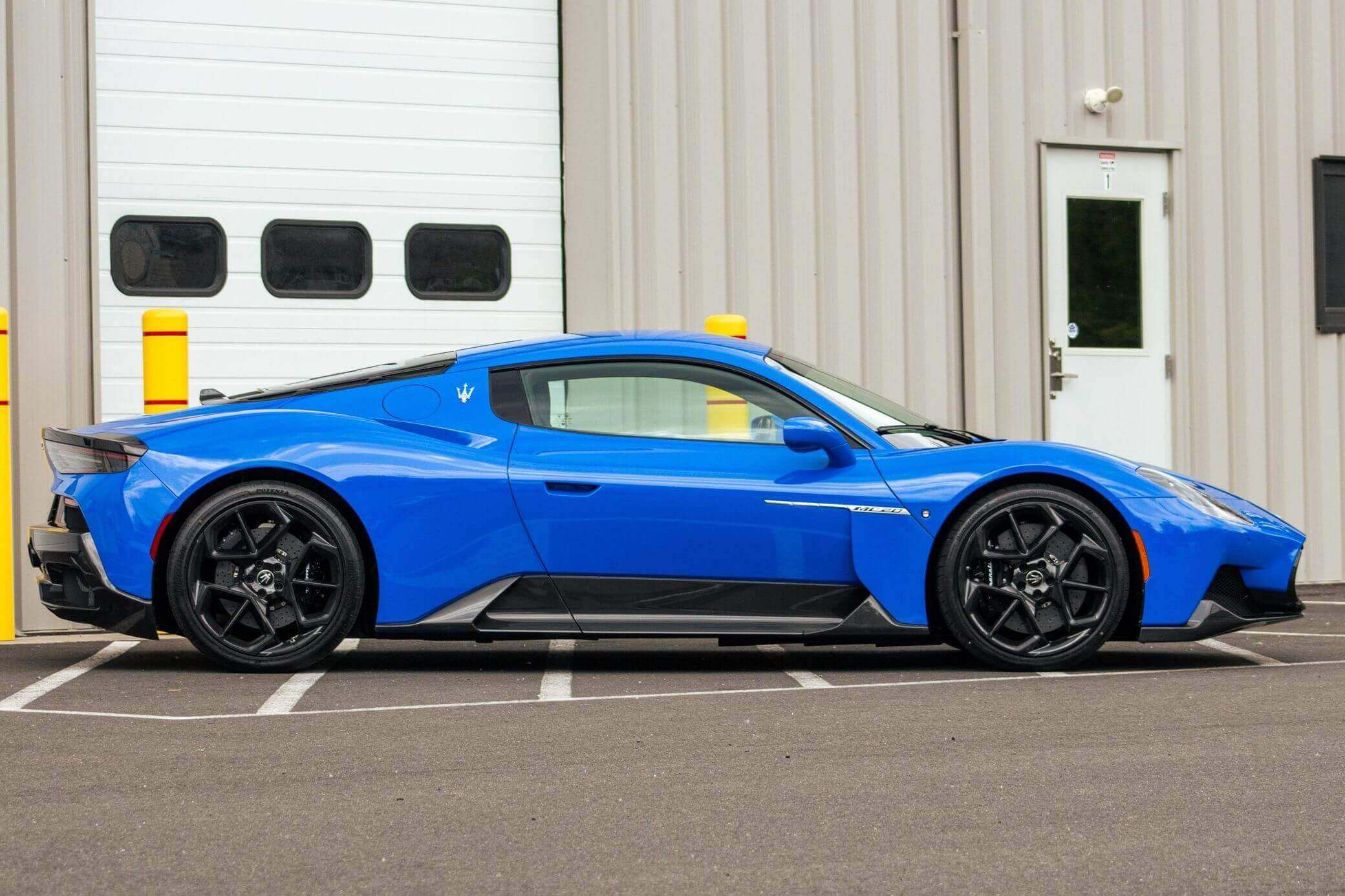 Blu Infinito - Maserati MC20 - carpaints.co