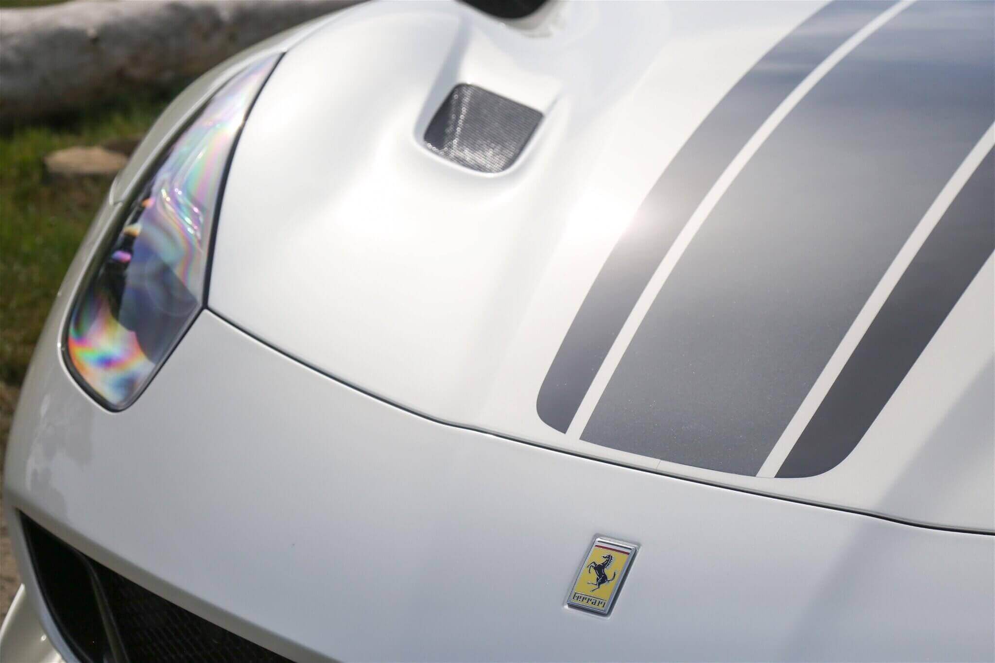 Bianco Fuji - Ferrari F12 TDF - carpaints.co