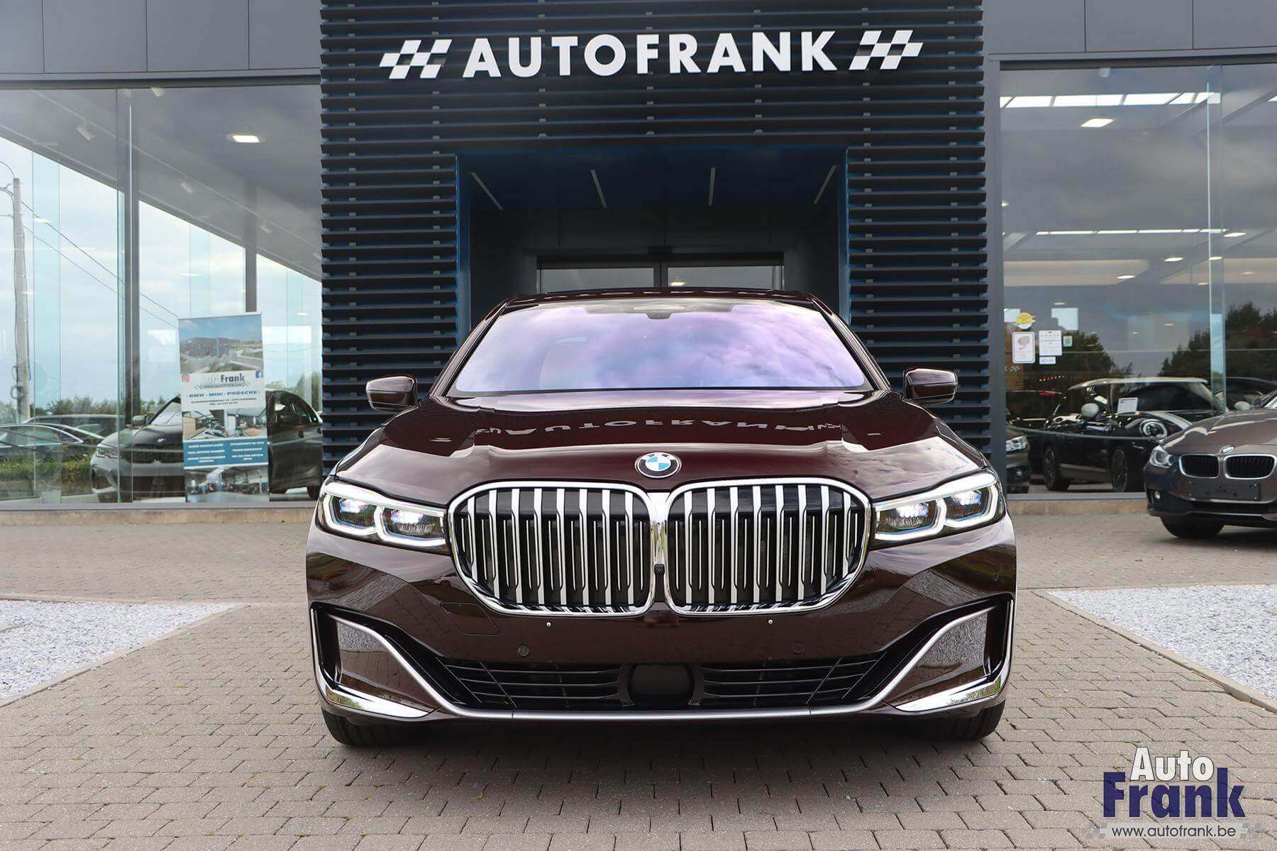 Royal Burgundy Red - BMW 7 Series (G11) - carpaints.co